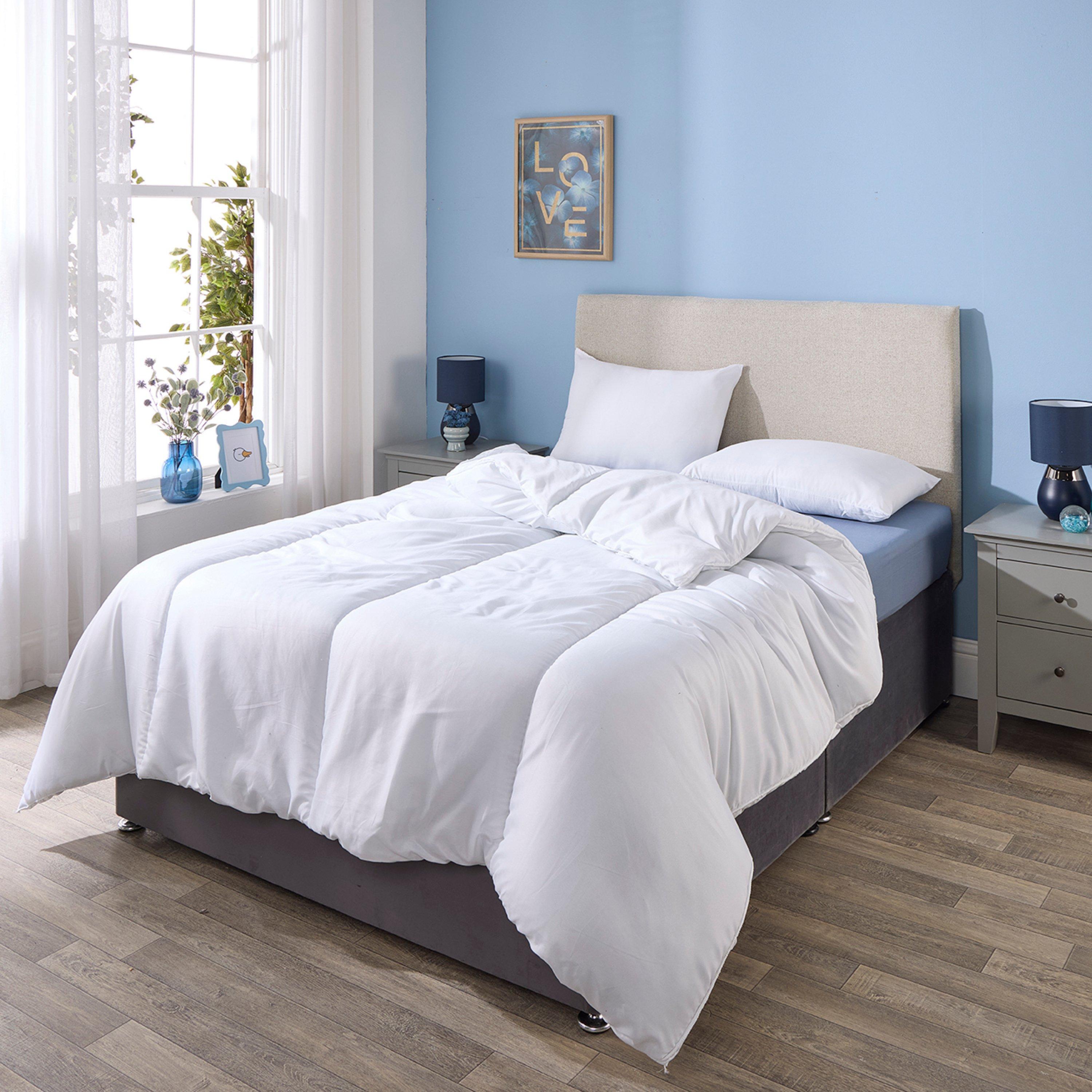 Downland Summer Cool 4.5 tog Duvet | Sports Direct