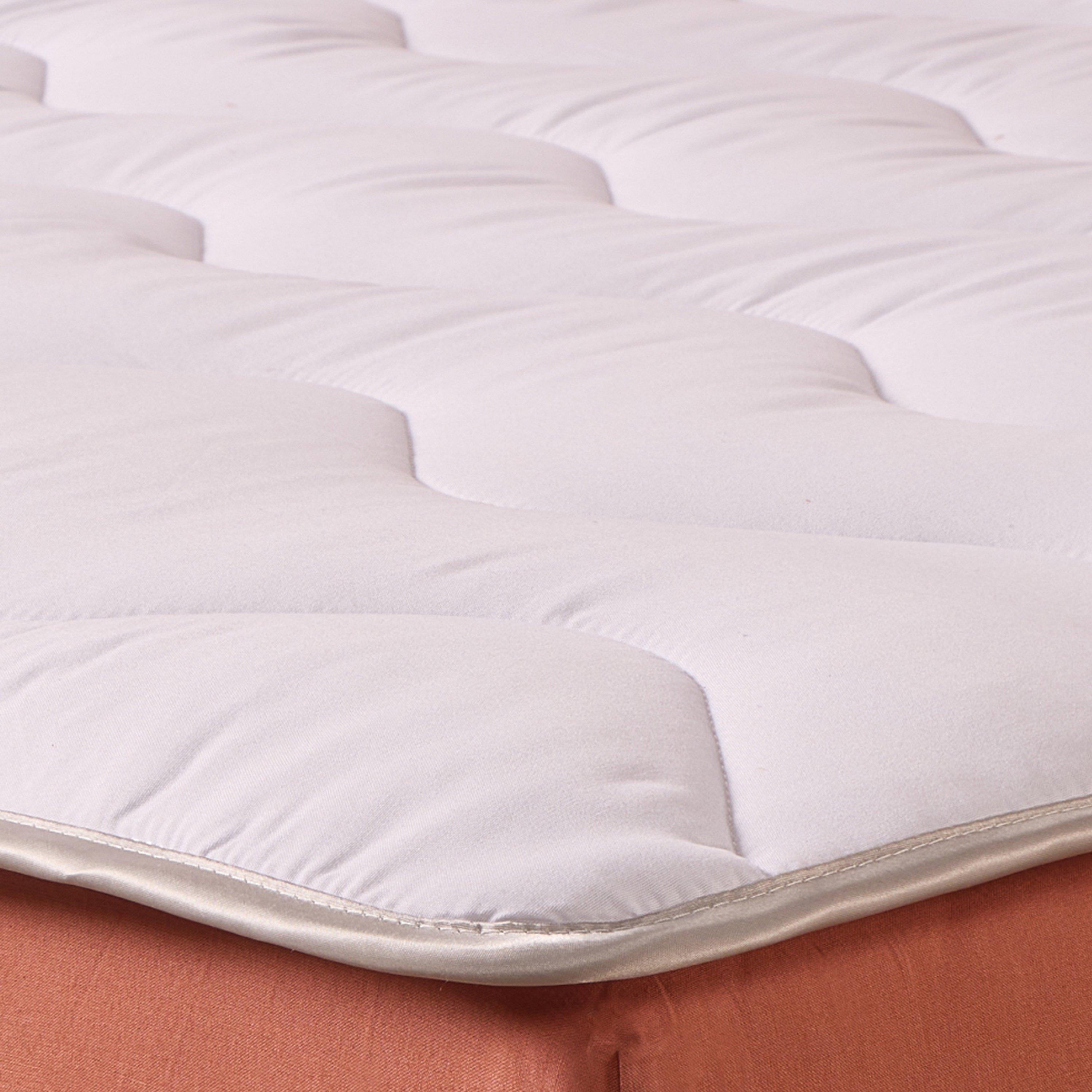 Downland Self Heating Mattress Topper | Sports Direct