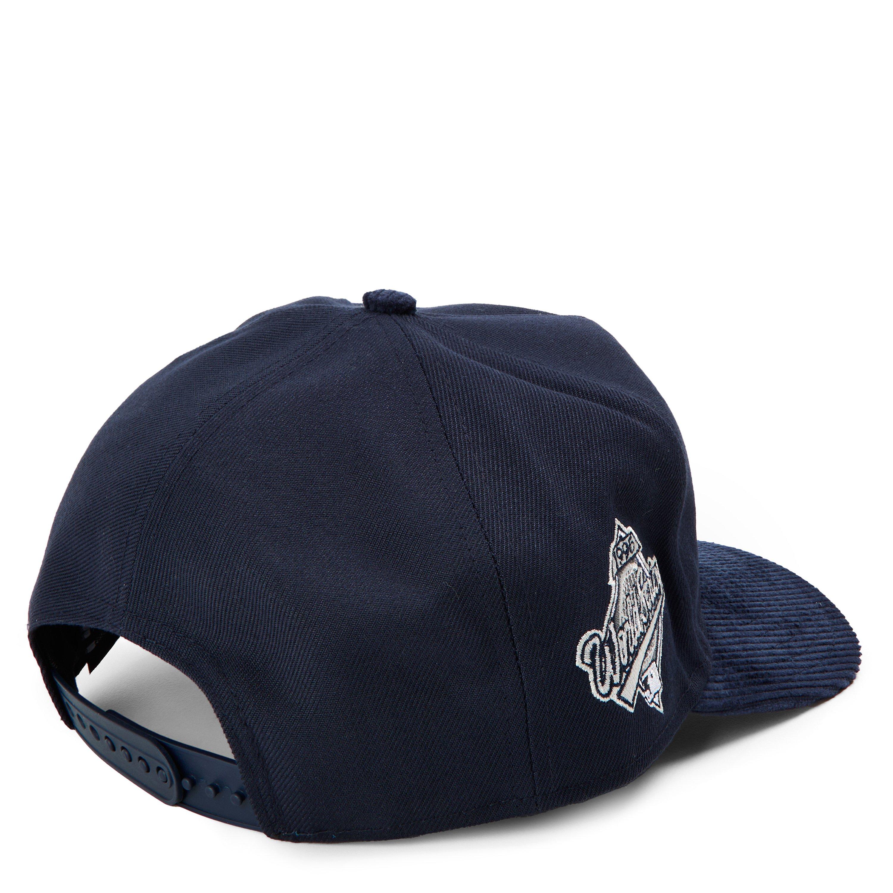 New Era Lifestyle | 19TWENTY Cord Adjustable Cap | Baseball Caps | USC