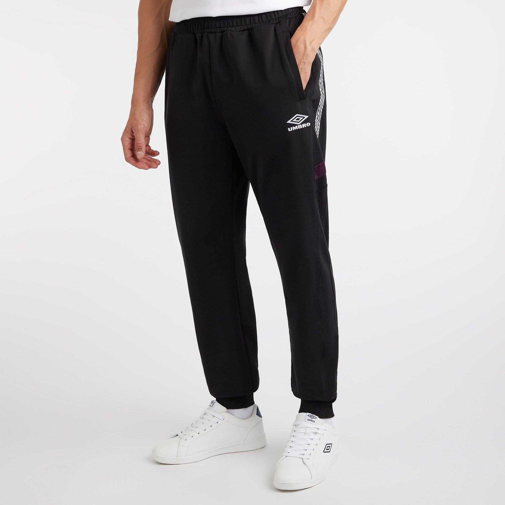 Umbro jogging pants store