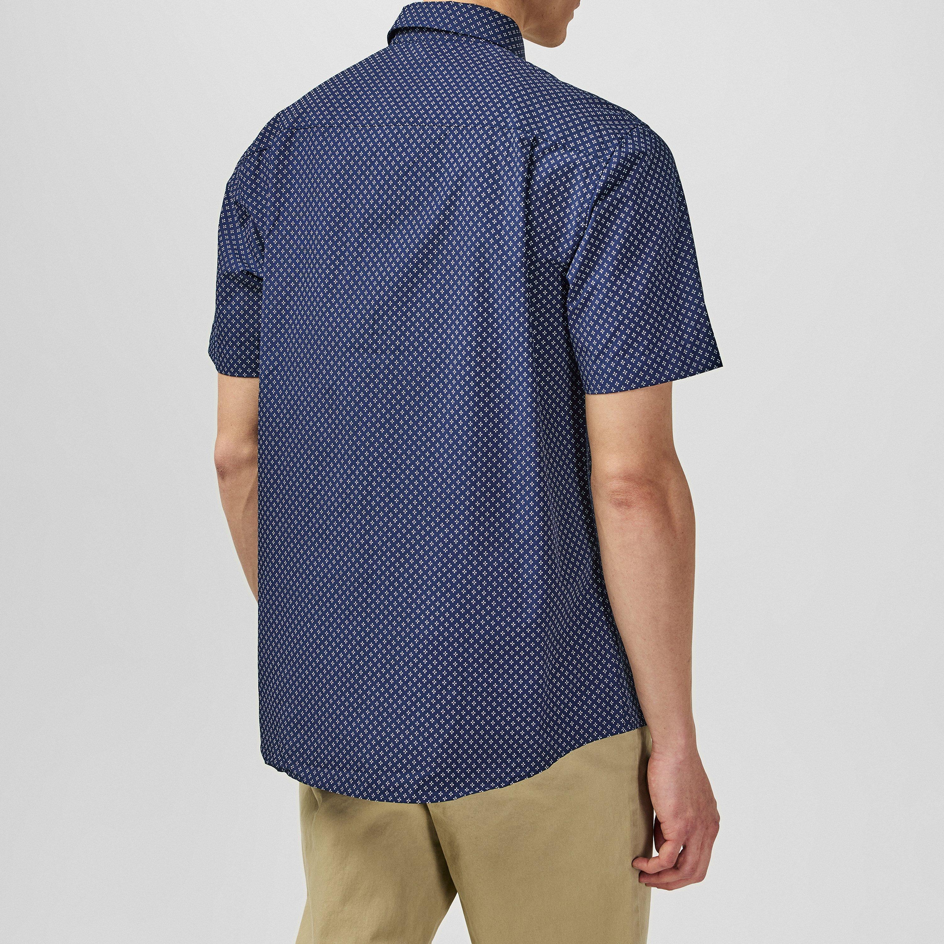 Fabric Classic Short Sleeve Poplin Shirt Mens | FRASERS