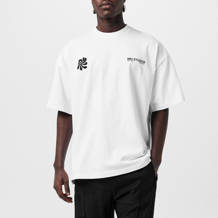 MKI | Abstract T-Shirt | Oversized T-Shirts | Cruise Fashion MKI | Abstract T-Shirt | Oversized T-Shirts | Cruise Fashion