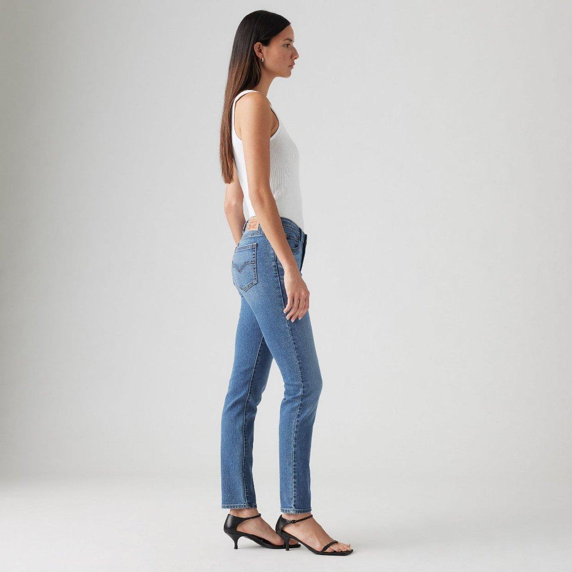 Levis Women's Ribcage Bells Vintage Moment Skinny Jeans | FRASERS