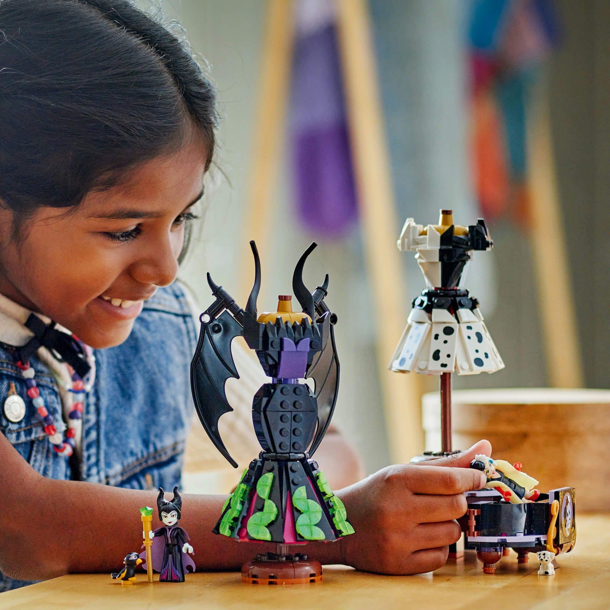 LEGO | LEGO Disney 43262 Villains Maleficent’s and Cruella De Vil’s ...