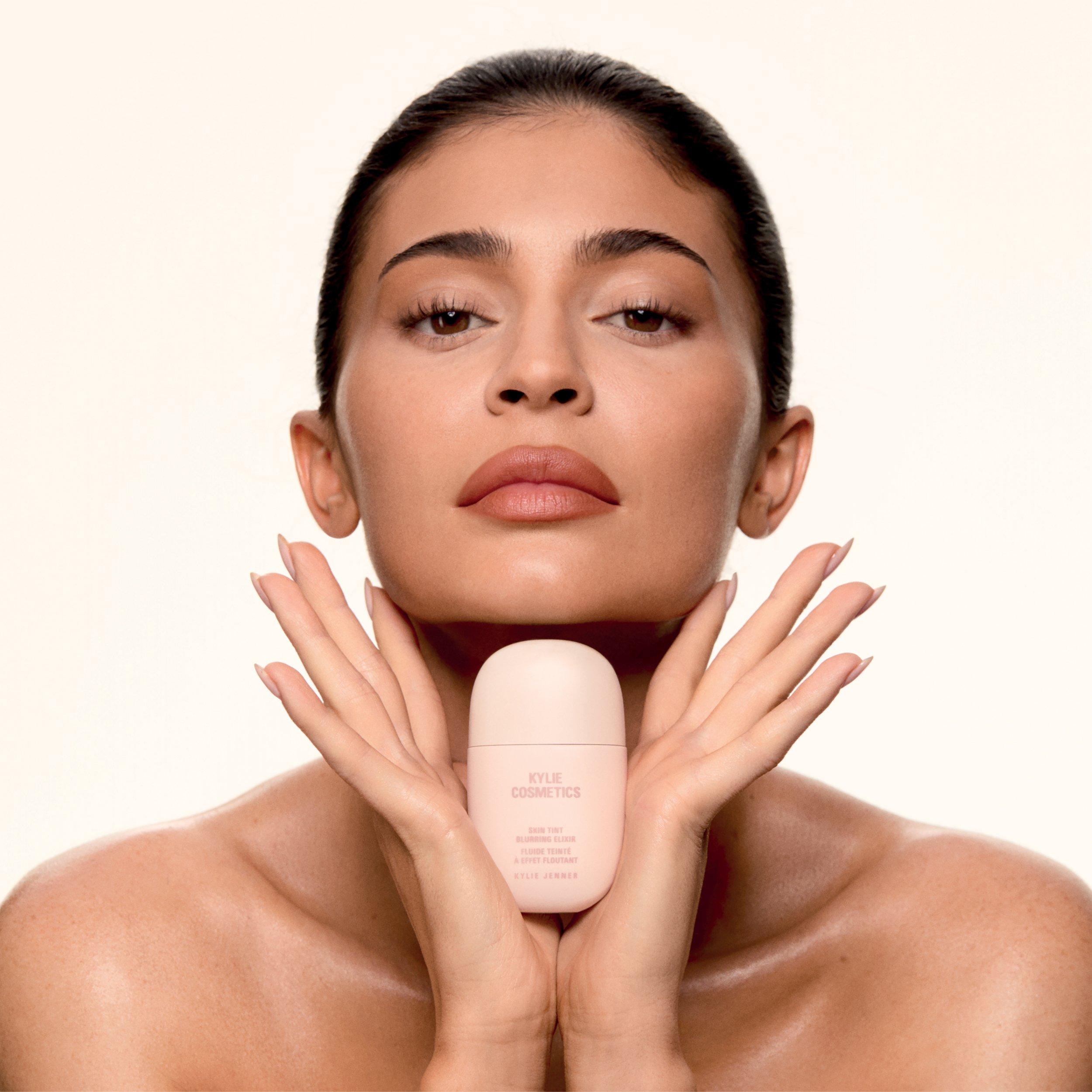 Kylie Cosmetics | Kylie Cosmetics Skin Tint Blurring Elixir Foundation ...