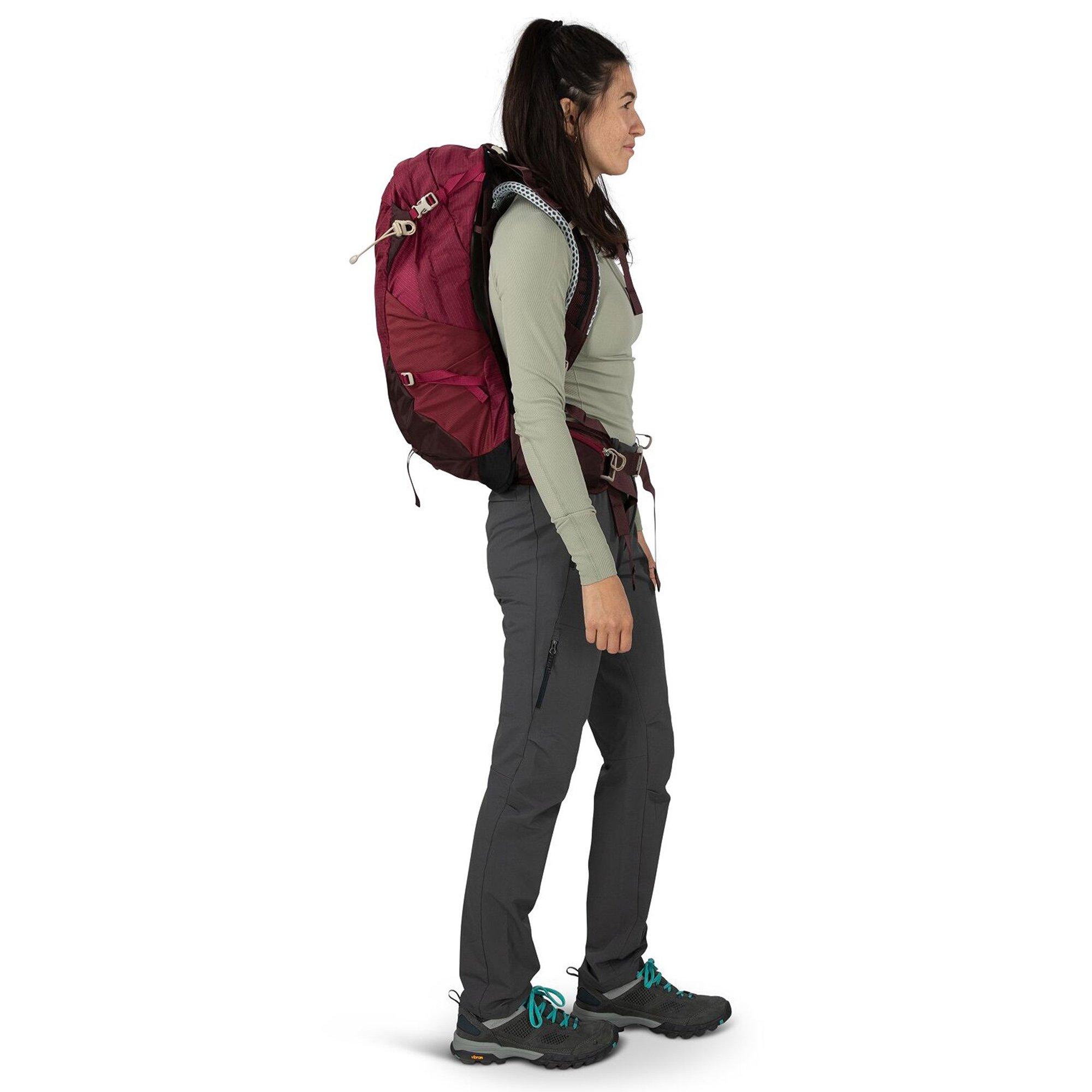 Osprey | Sirrus 24L Backpack | Back Packs | Sports Direct MY