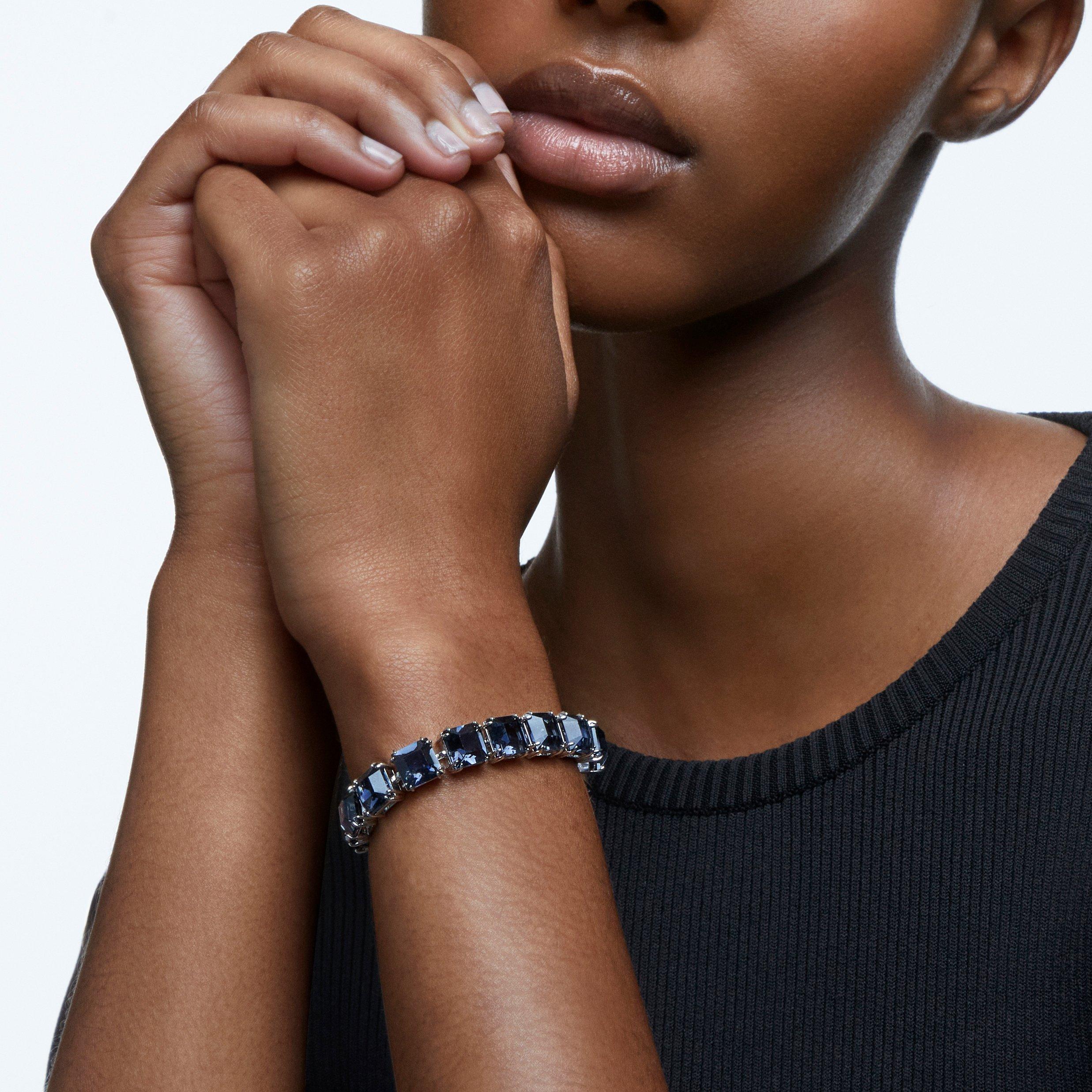Taddeo bracelet store