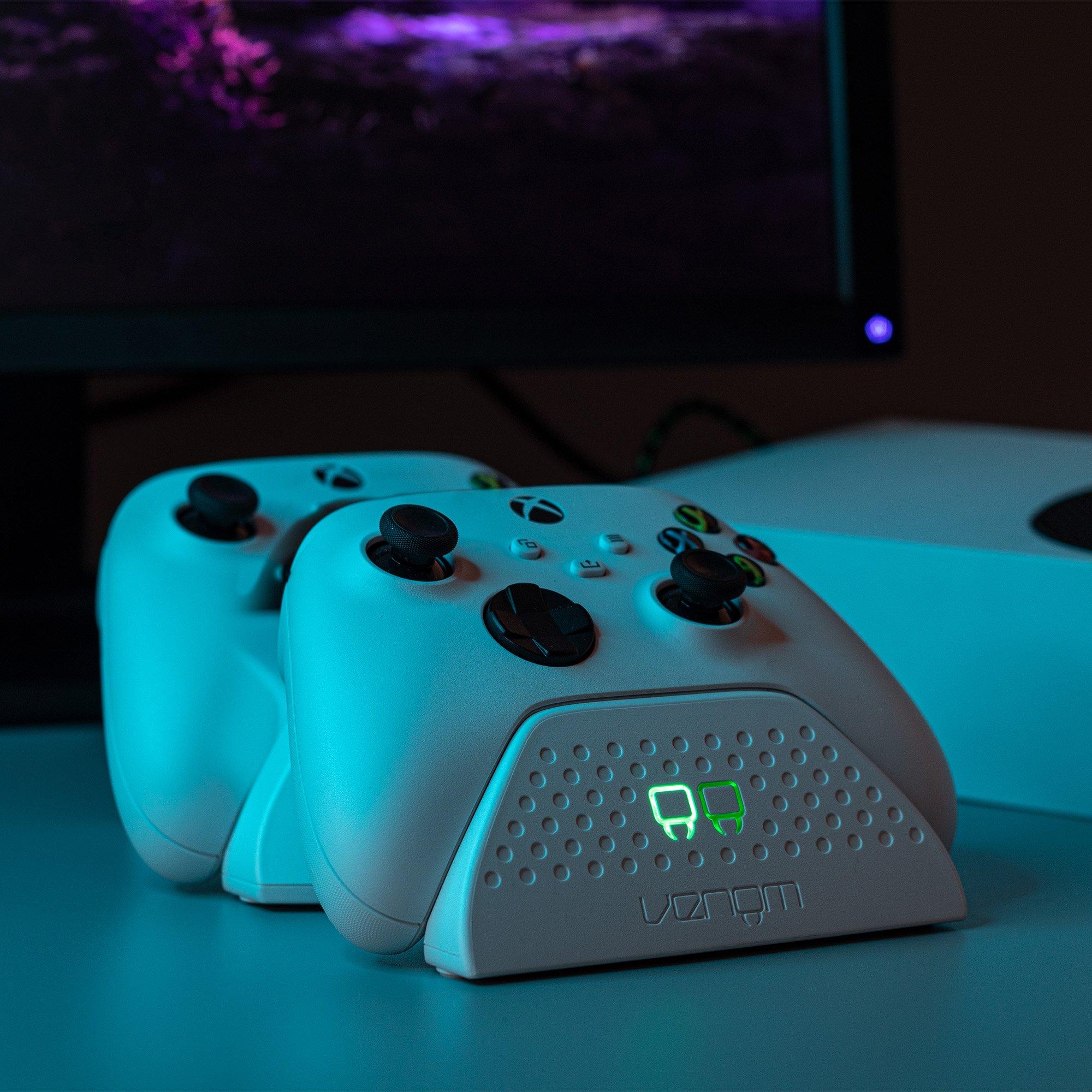 Venom | Docking Station Fox Xbox Series X/S and One (White) | Charging ...