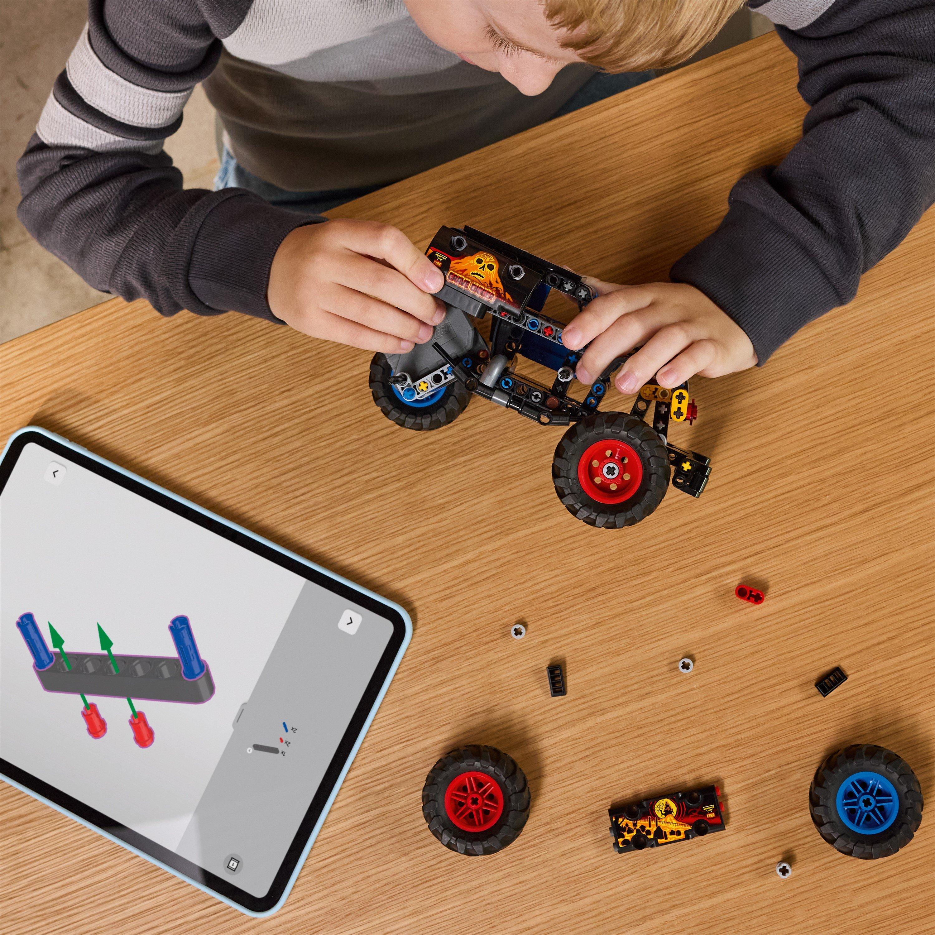 LEGO | Technic Monster Jam Grave Digger Fire and Ice 42219 | Lego ...