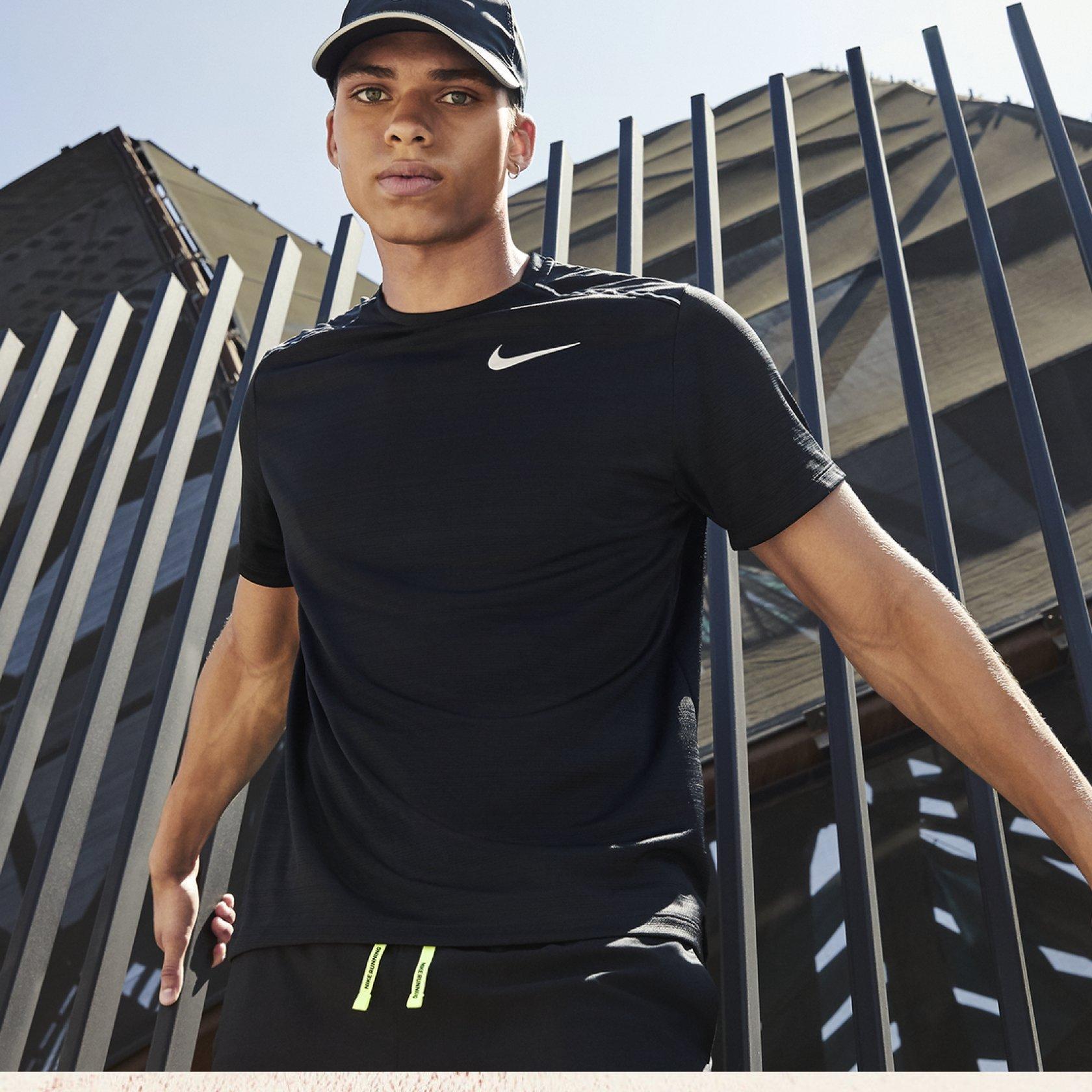 SportsDirect.com New Zealand - Sneakers, Sporting Goods & Accessories