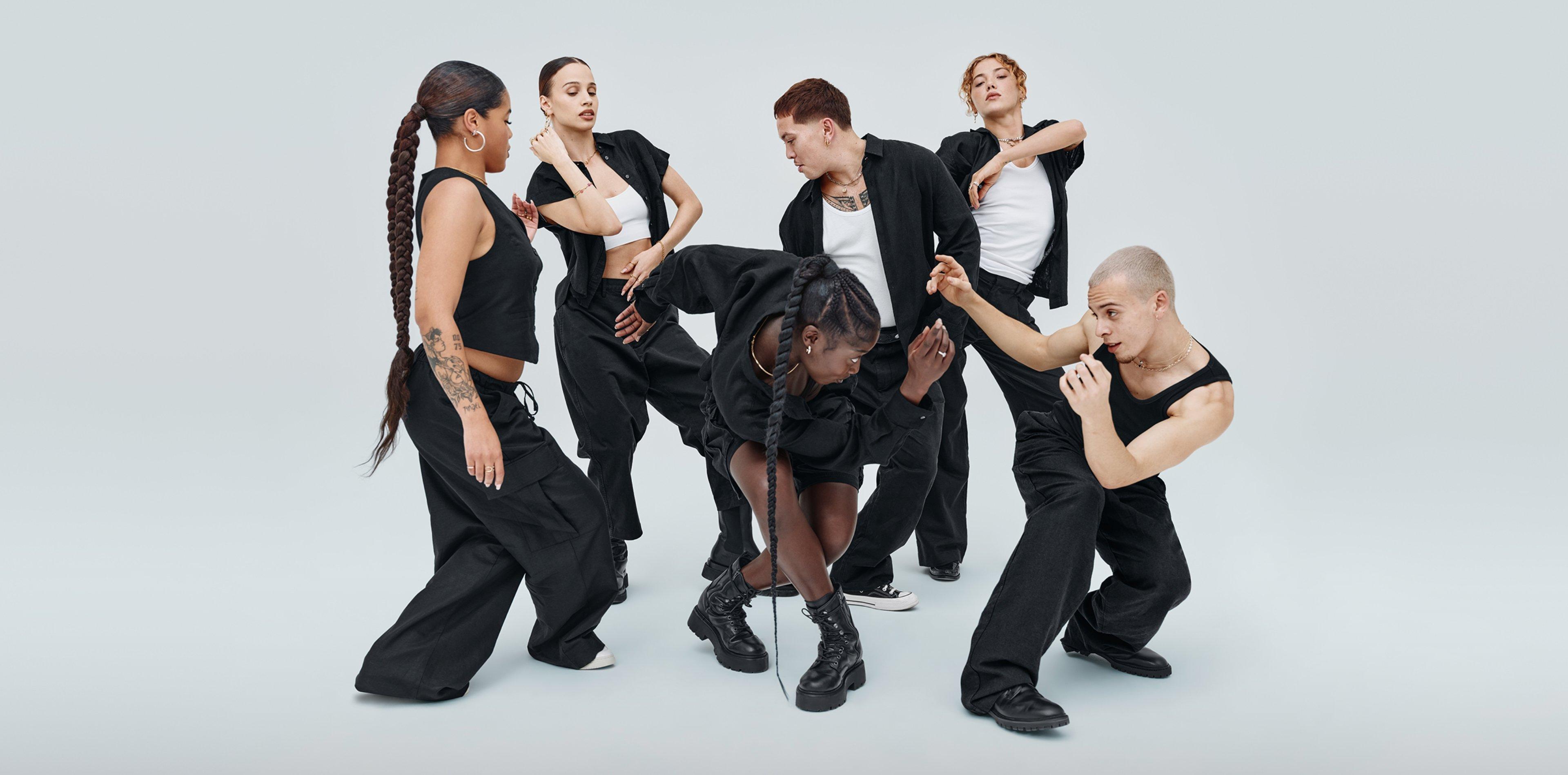 Shop Gap for Casual Women's, Men's, Maternity, Baby & Kids Clothes