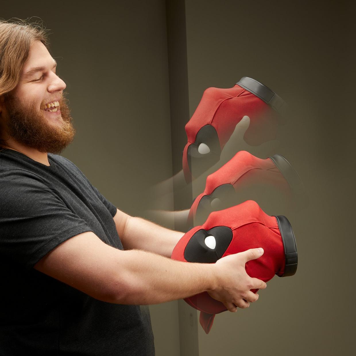 Marvel Legends Series Deadpool's Head Premium Interactive Head - Hasbro ...