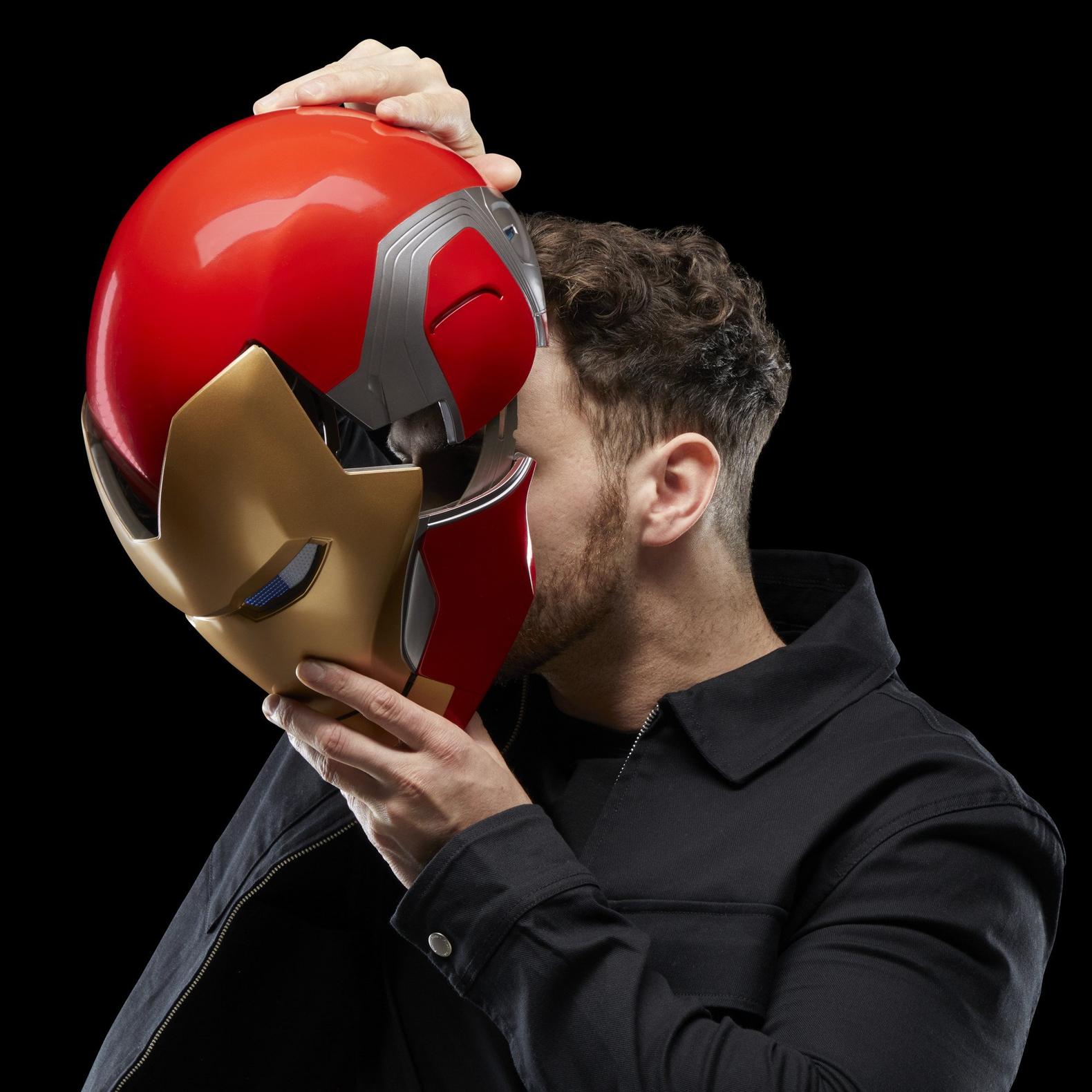 Marvel Legends Series Iron Man Mark 85 Premium Electronic Helmet ...
