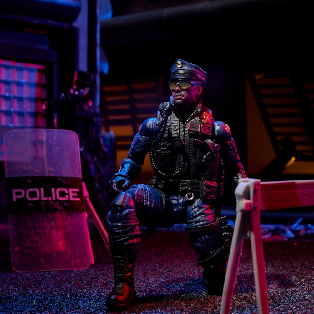 G.I. Joe Classified Series Legacy Collection: Action Joe - Police ...