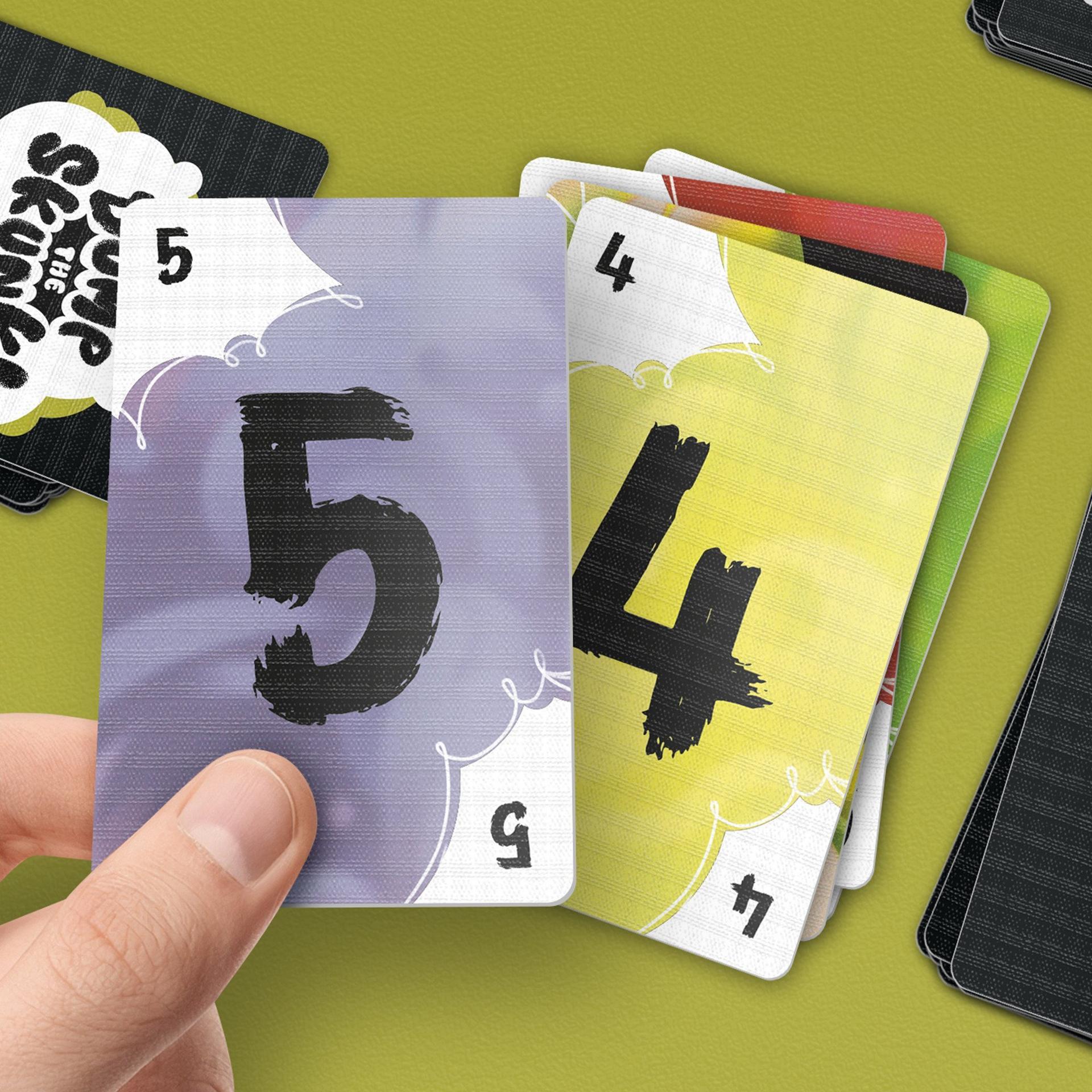 Dump the Skunk! Family Card Game - Hasbro Pulse