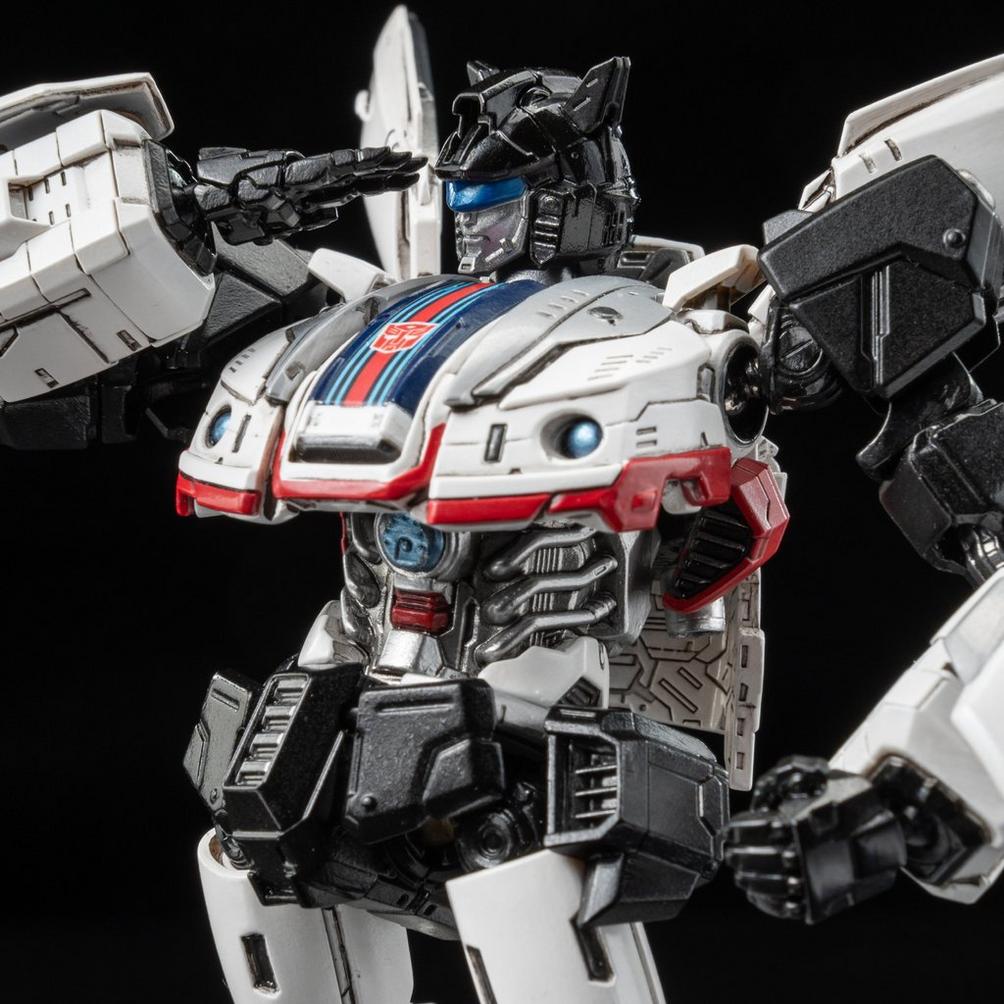 Transformers - MDLX Jazz by threezero - Hasbro Pulse