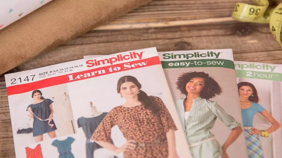 How to Read a Sewing Pattern - the Envelope - Sewing - DIY Inspiration ...