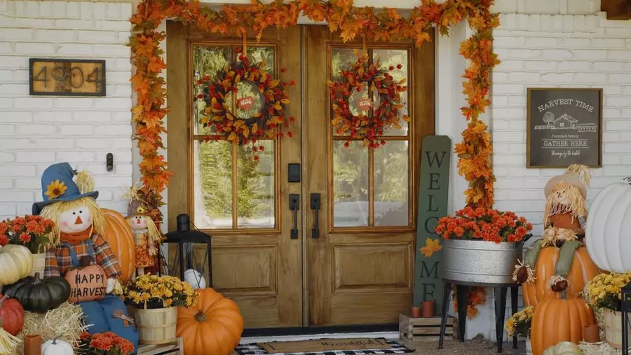 Fall Porch Decor by Hobby Lobby - Seasonal & Holiday - DIY Inspiration ...