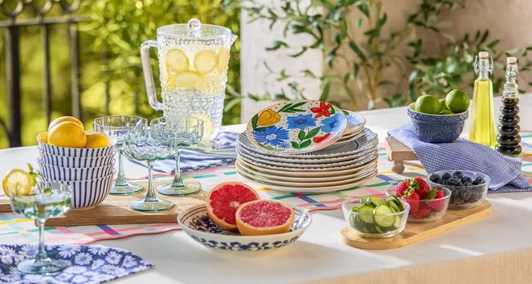 Spring Kitchen & Dinnerware | Decor & Supplies | Hobby Lobby