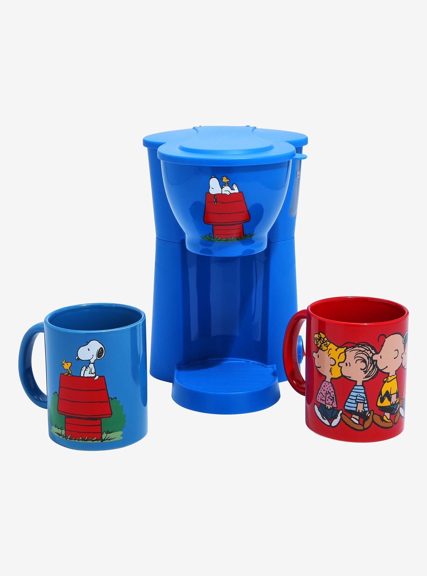 Peanuts Snoopy & Friends Coffee Maker with Mug Set