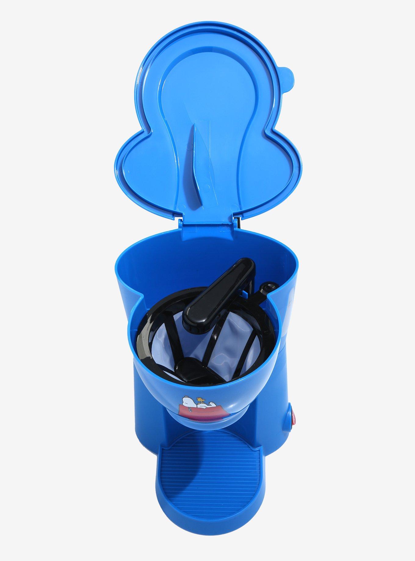 Peanuts Snoopy & Friends Coffee Maker with Mug Set