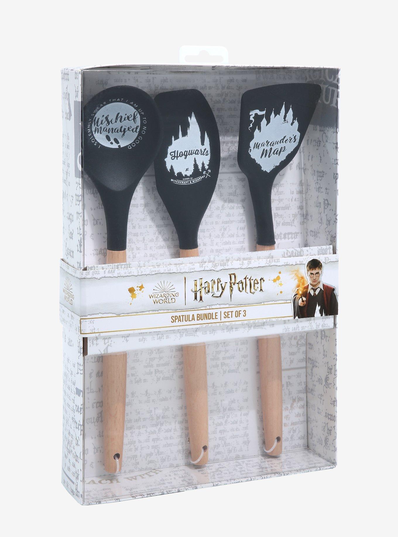Harry Potter Hogwarts Lettering Spatula Set | BoxLunch