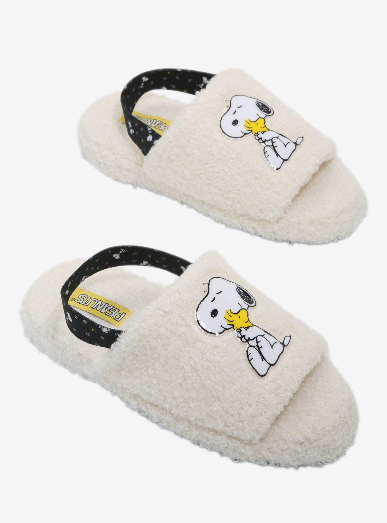 Peanuts Snoopy Sherpa Slippers | Hot Topic