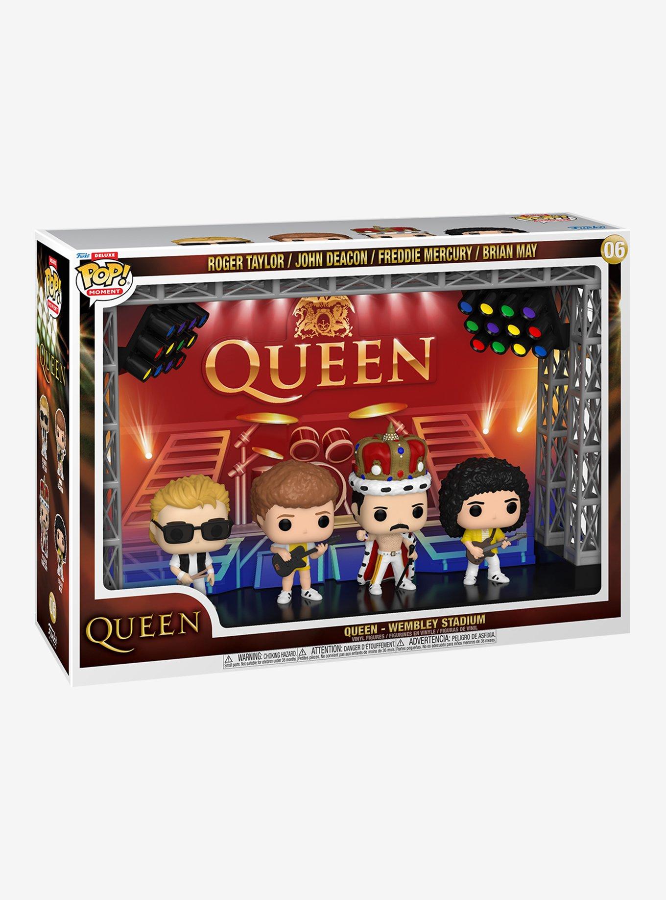 Boxlunch Funko Pop! Deluxe Moment Queen Wembley Stadium Vinyl Figure ...