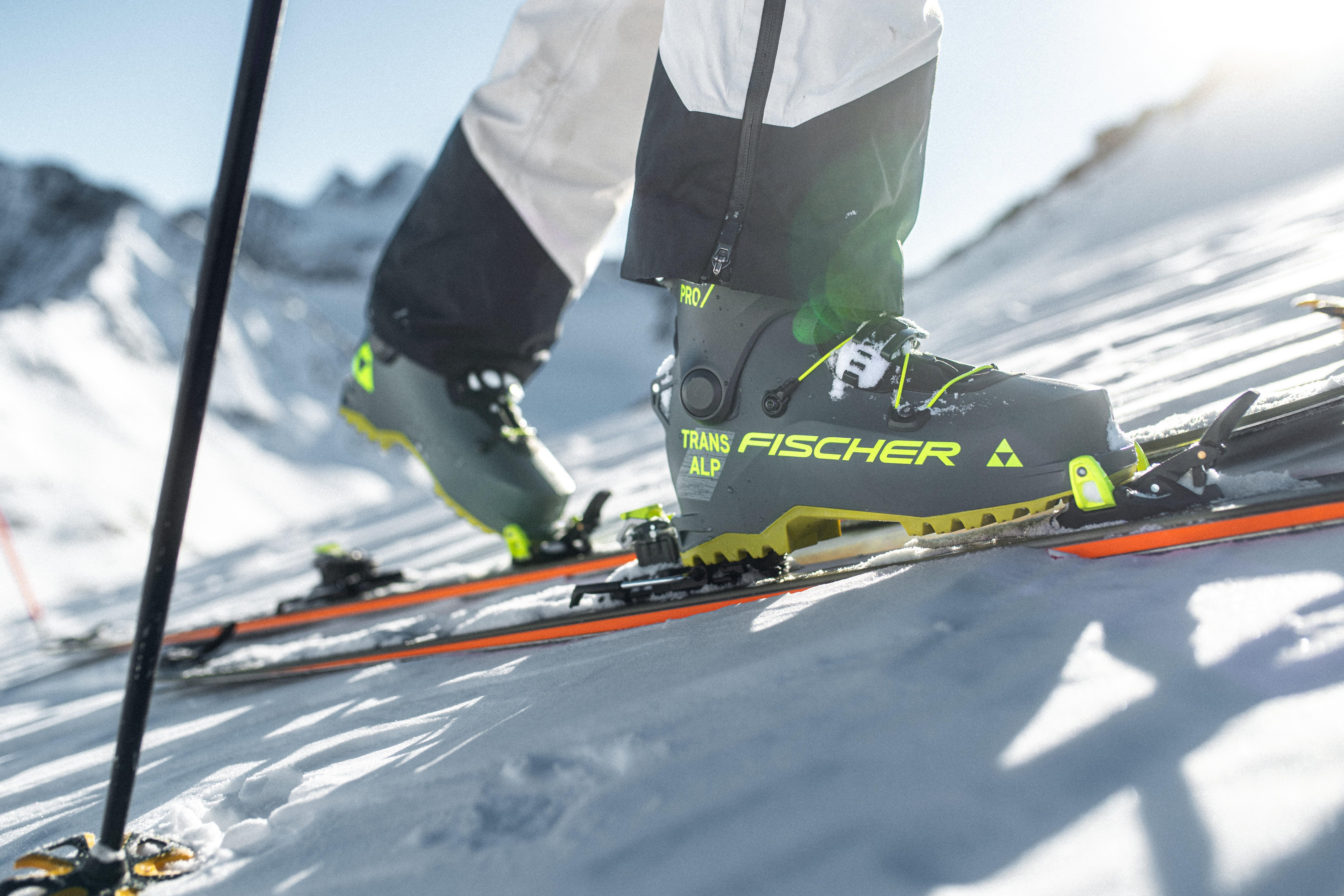 Fischer Ski und Skischuhe | Online bei INTERSPORT