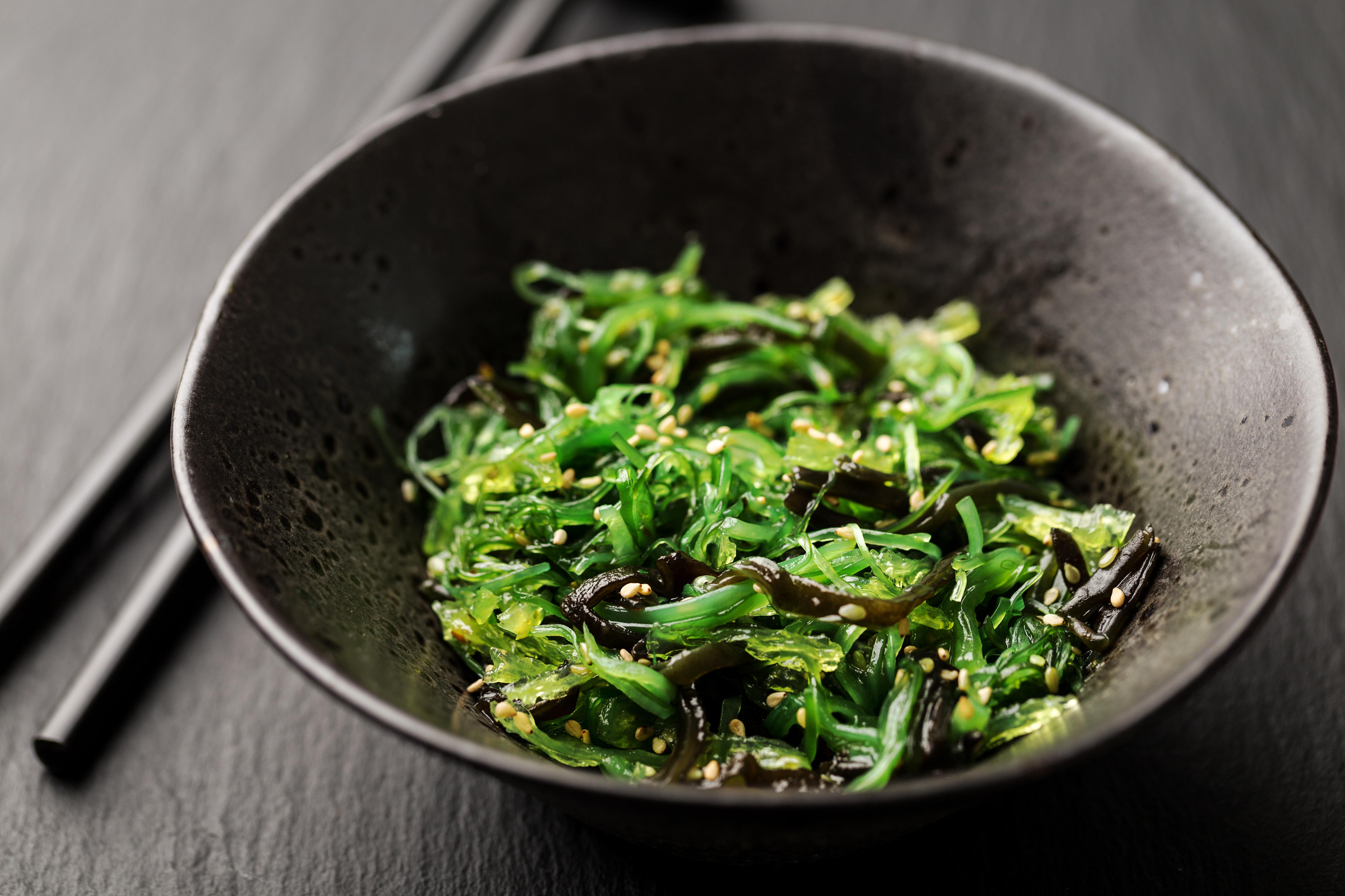 how to cook a seaweed salad