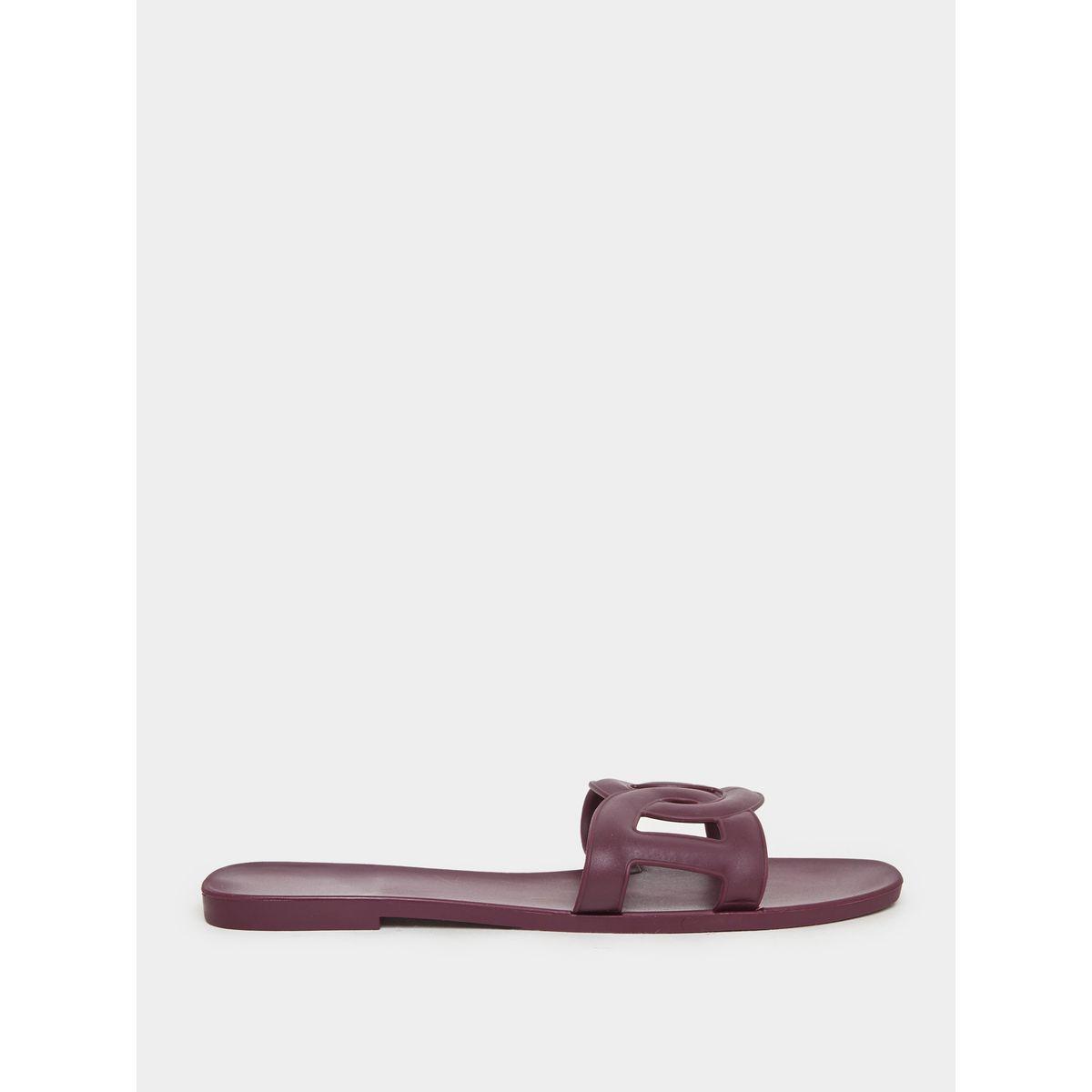 Buy Styli Solid Cross Circle Vamp Flat Sandals Online | Centrepoint UAE