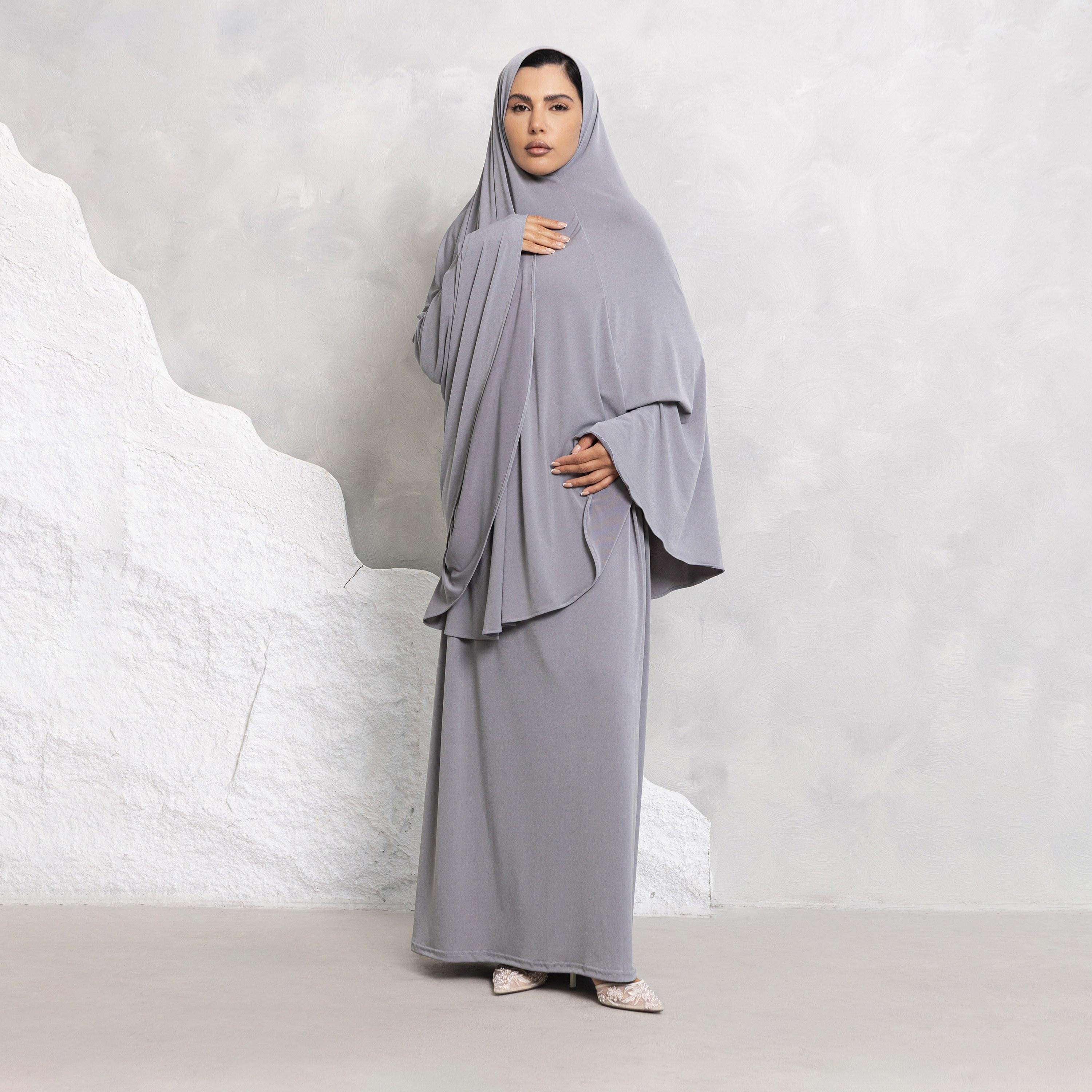 Buy Moistreet Full Coverage Islamic Women's Prayer Clothing Set Online ...