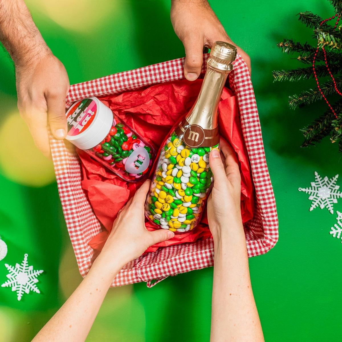 M&M'S Holiday Gift Guide | M&M'S