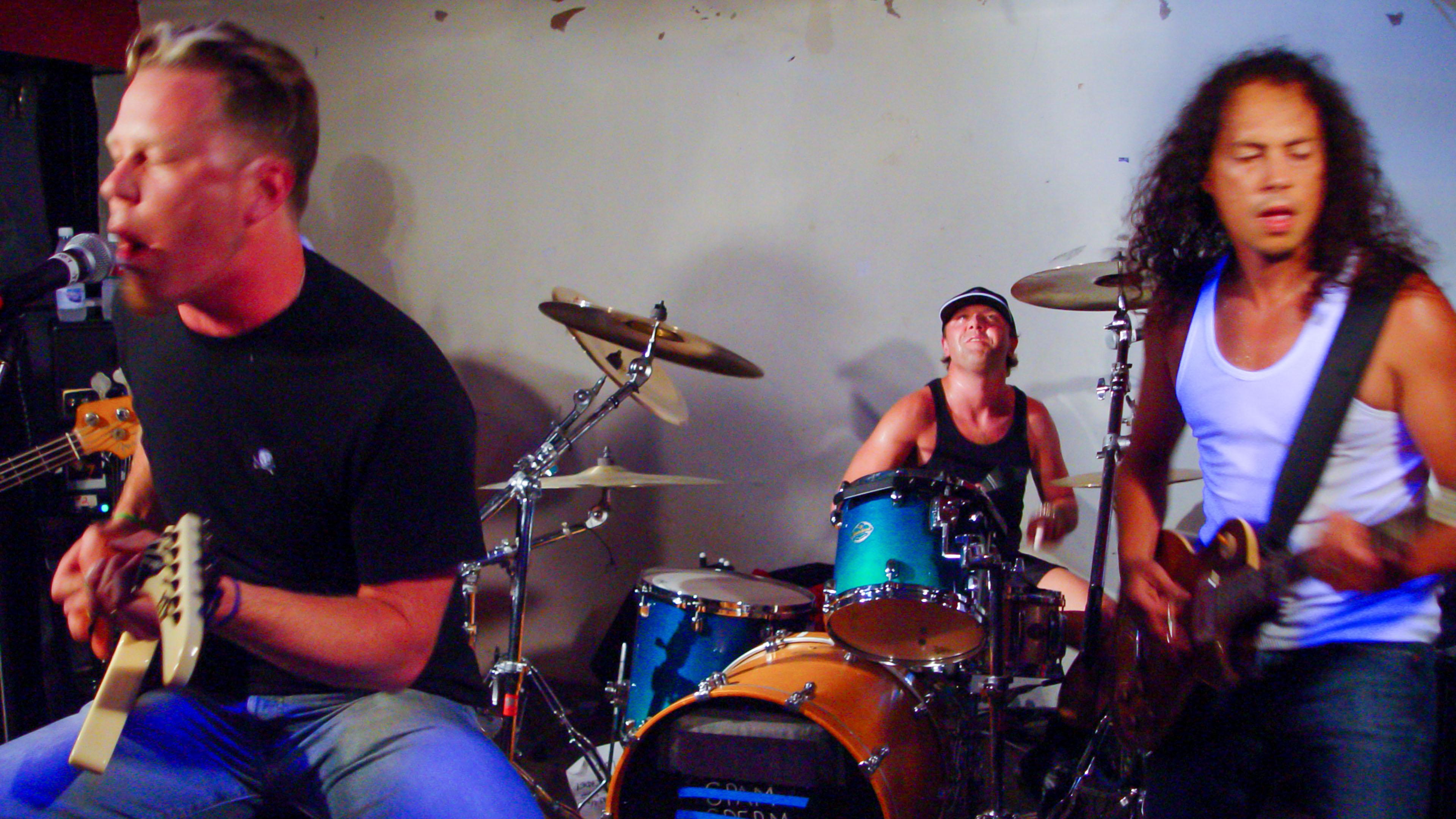 Metallica at Kimo’s in San Francisco, CA on June 4, 2002 | Metallica.com