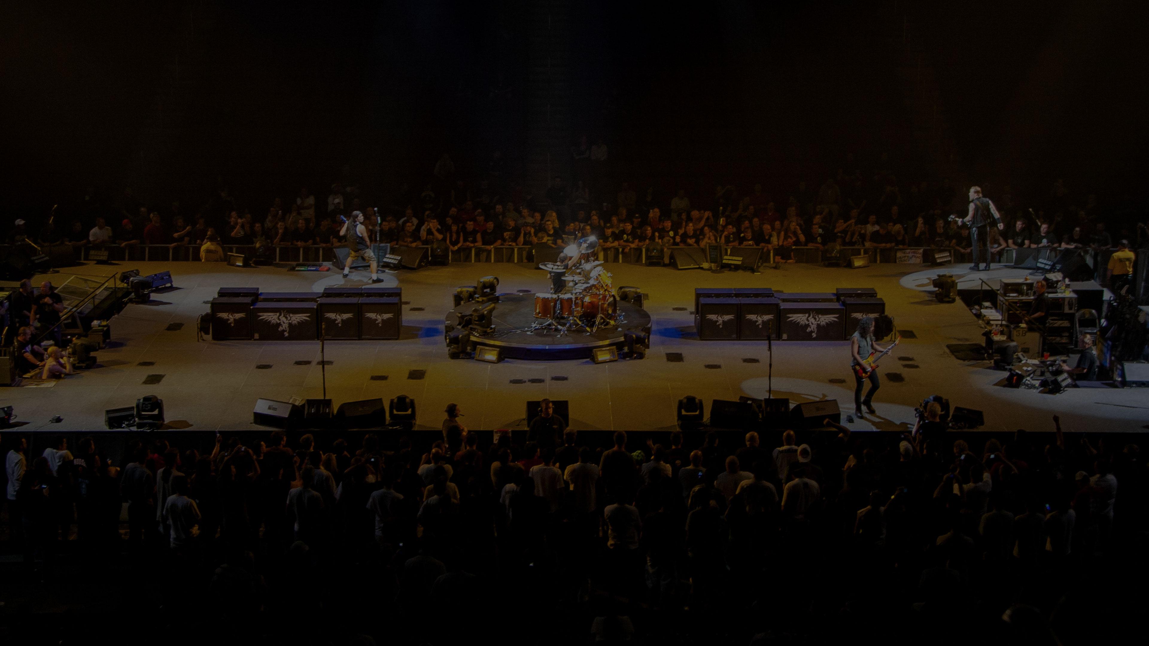 Metallica at Jobing.com Arena in Glendale, AZ on October 20, 2008 ...