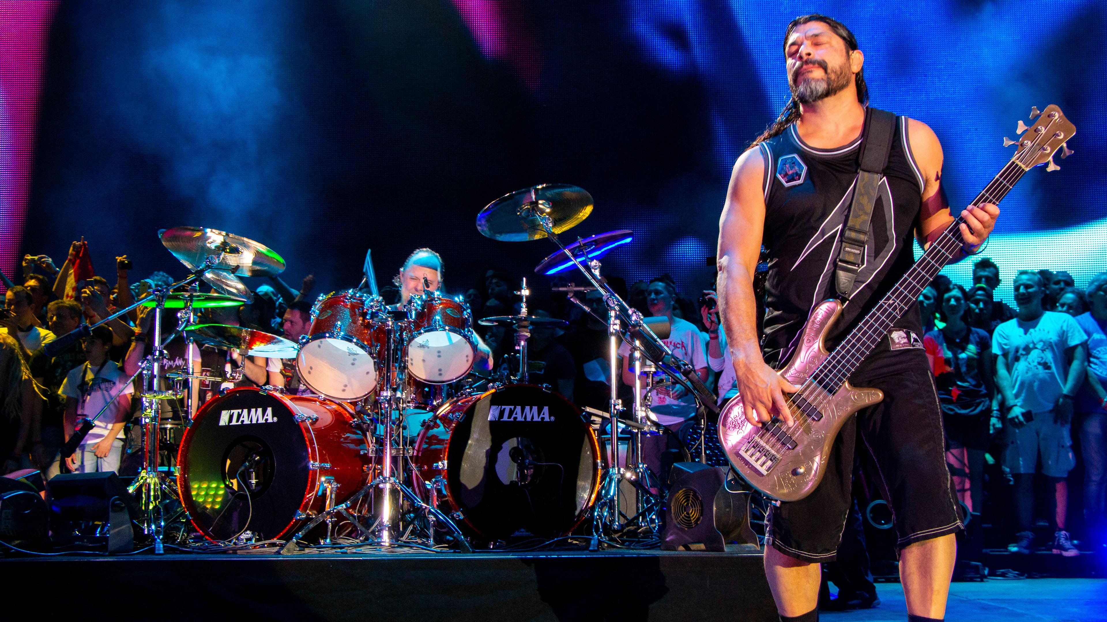 Metallica at Sonisphere Italy at Assago Arena in Assago, Italy on June ...