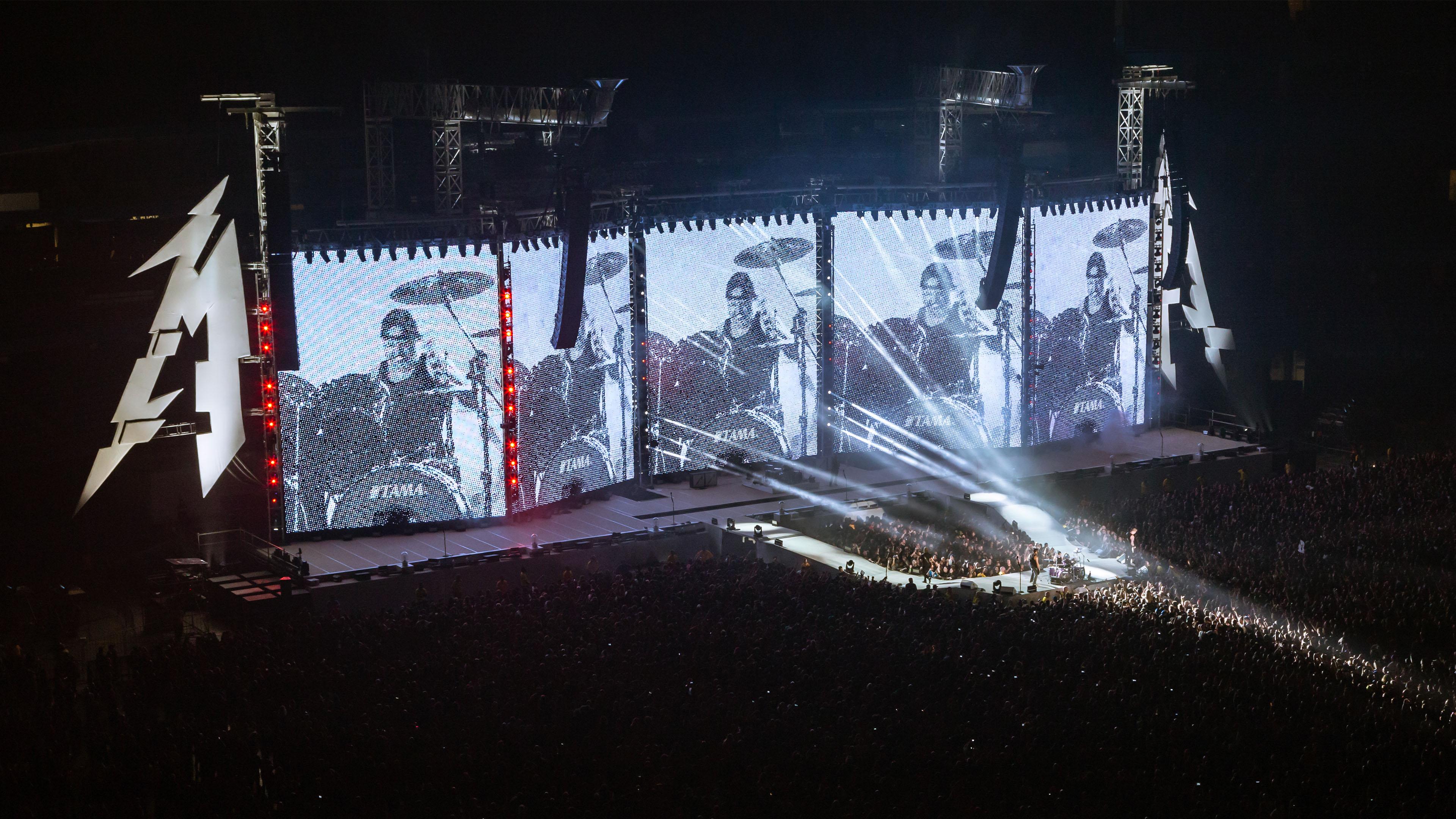 Metallica at Rogers Centre in Toronto, ON, Canada on July 16, 2017 ...