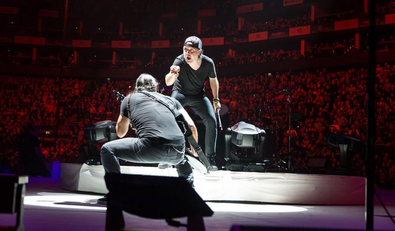 Metallica at The O2 Arena in London, England on October 22, 2017 ...