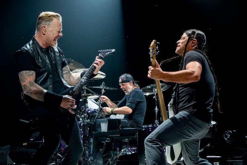 Metallica at The O2 Arena in London, England on October 22, 2017 ...