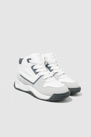 High Top Sneaker