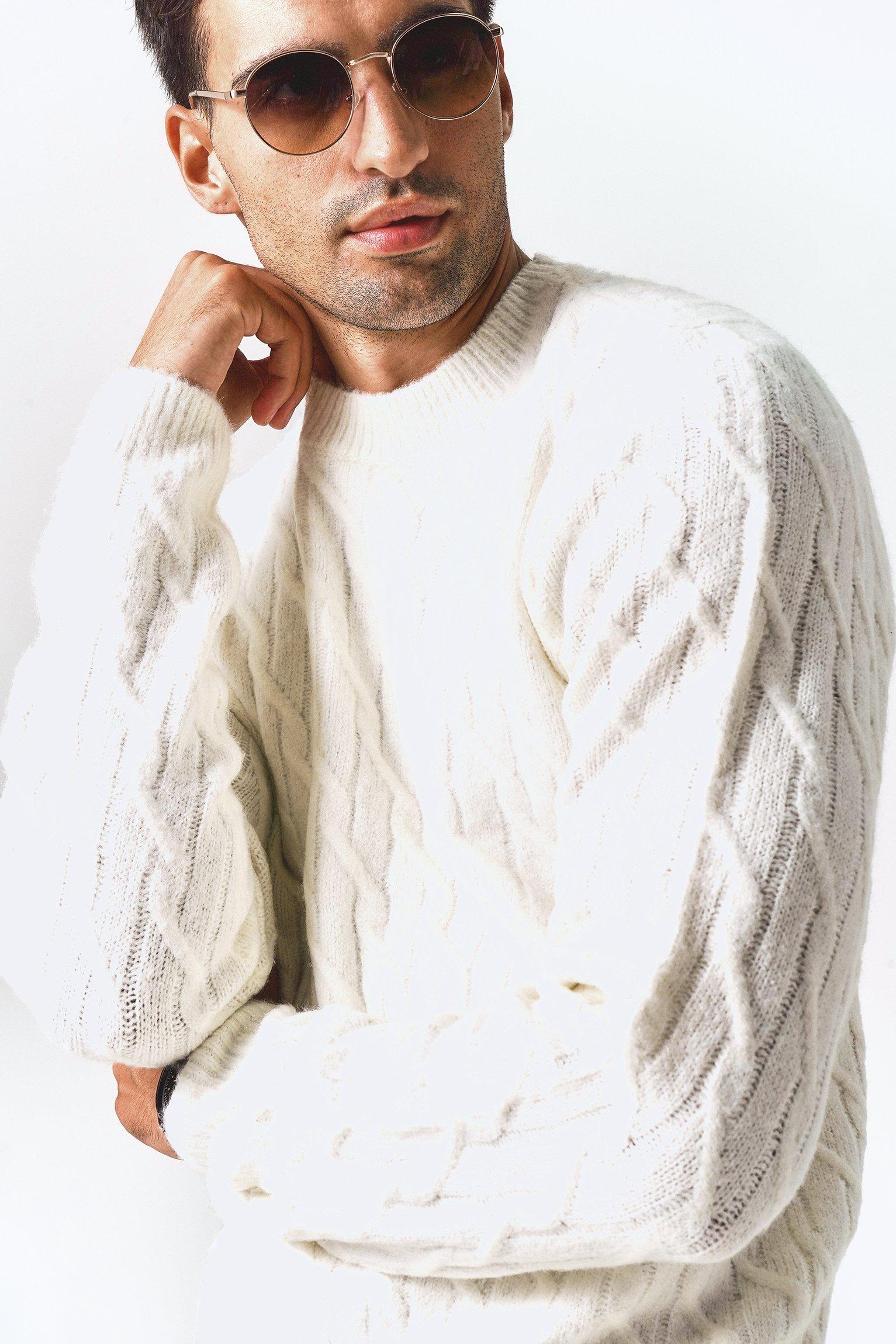 Cable Crew Neck Knit