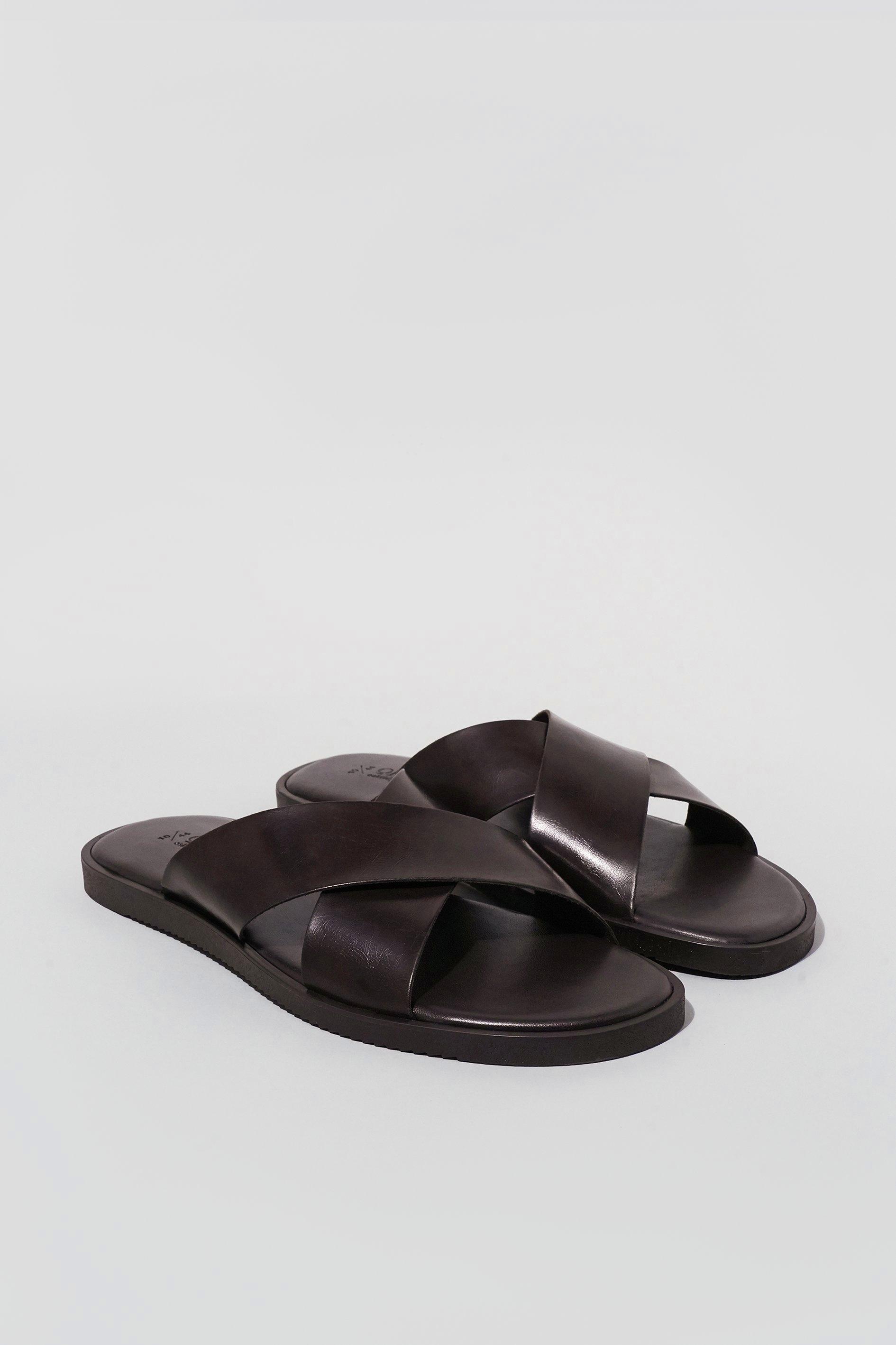 Crossover Sandal