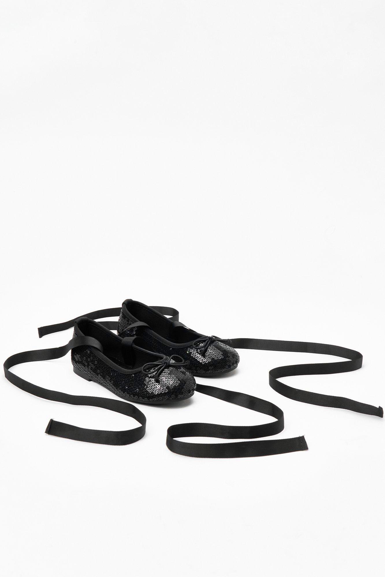 Cross Strap Ballerina Pump