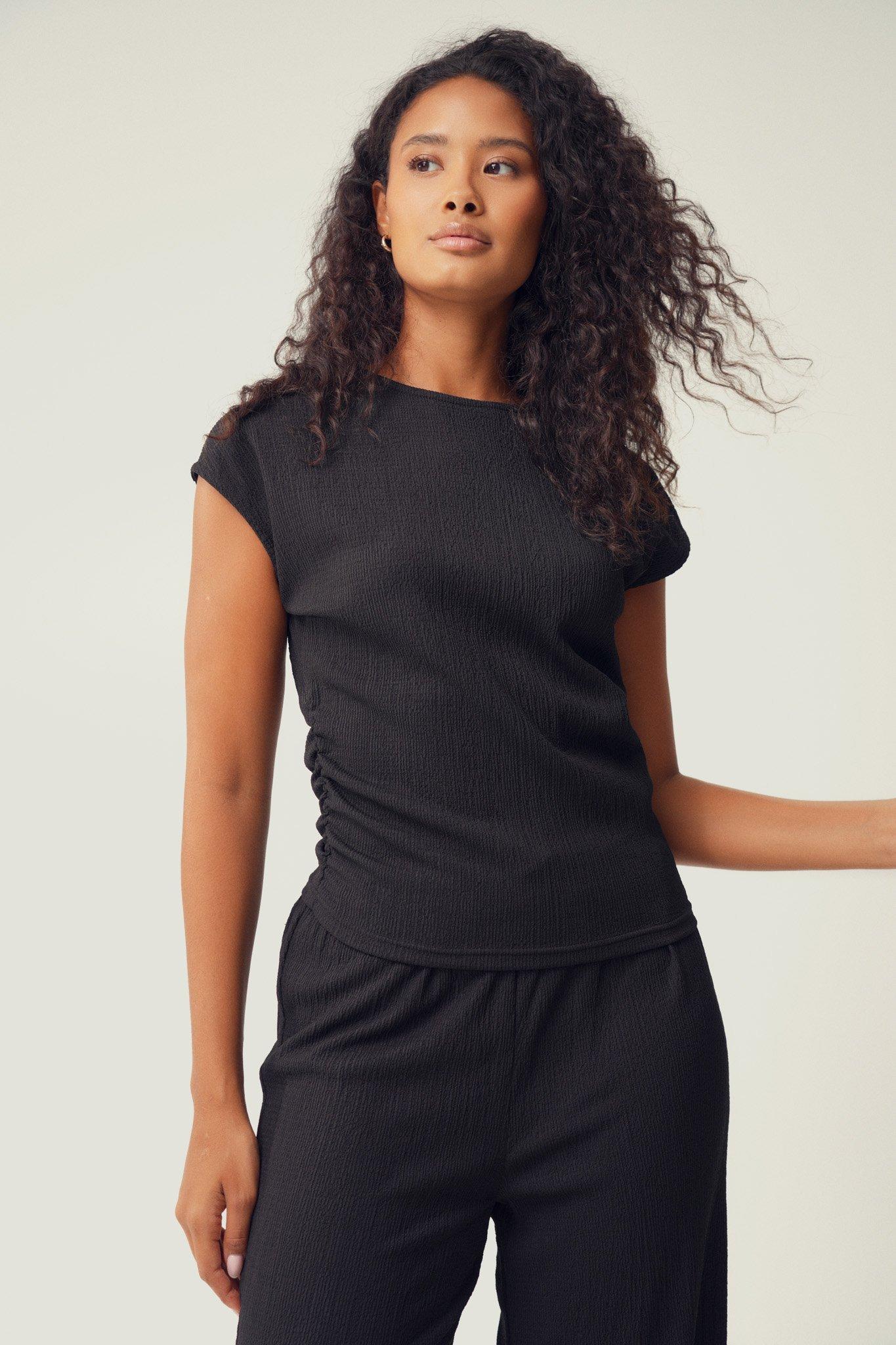 Fitted Top