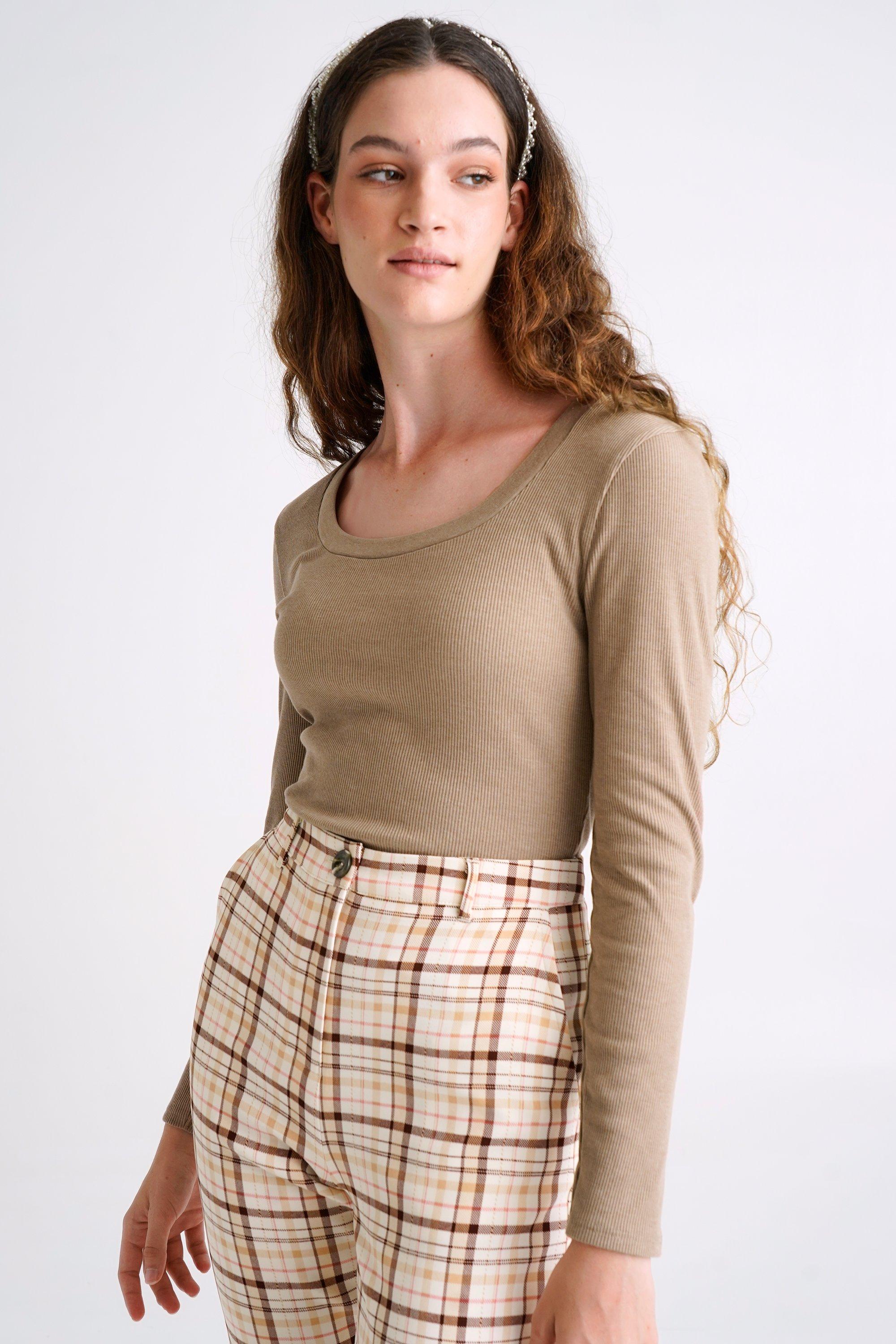 Ribbed Long Sleeve Tee