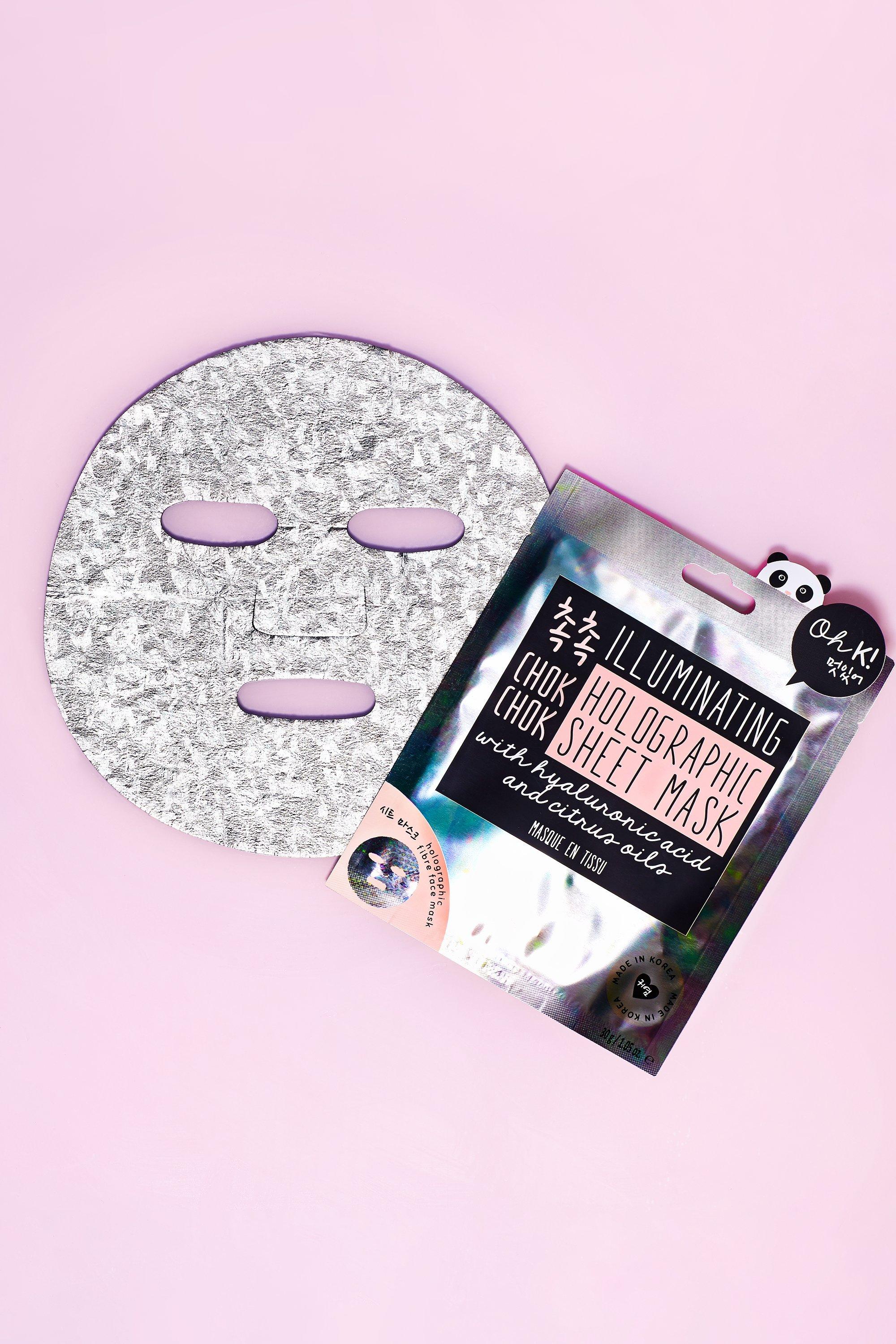 Illuminating Holographic Sheet Mask