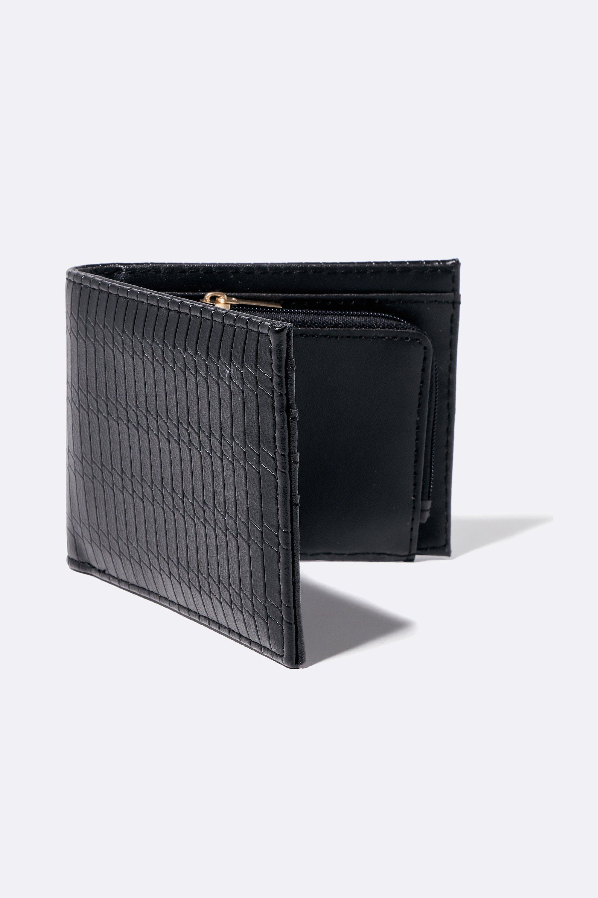 Statement Wallet