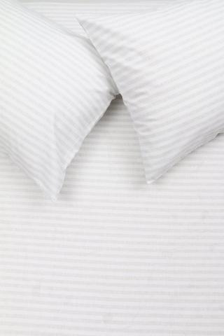 144 Thread Count Classic Cotton Fitted Sheet