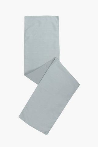 Table Cloths Linen & Table Runners | MRP Home