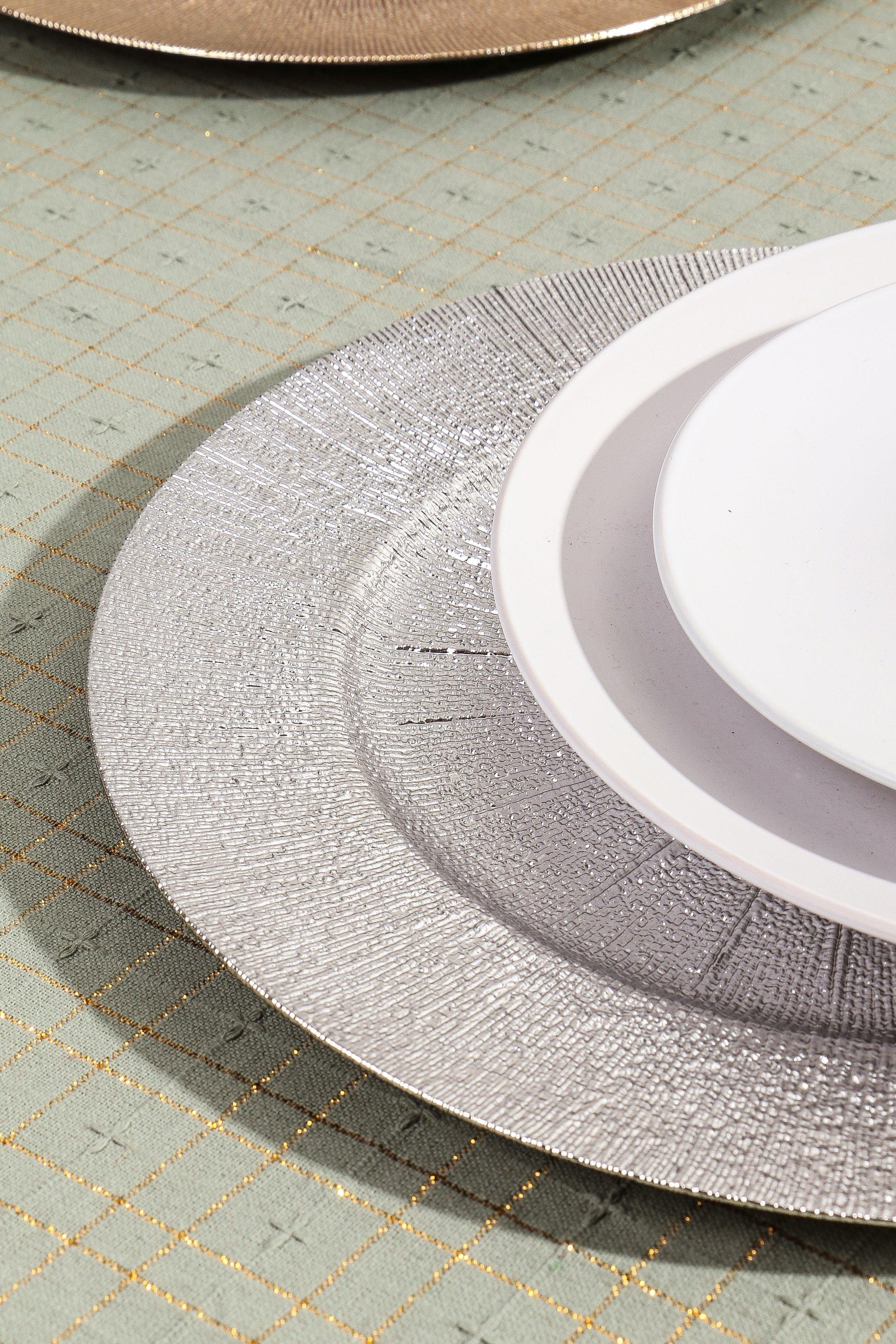 Textured Festive Underplate